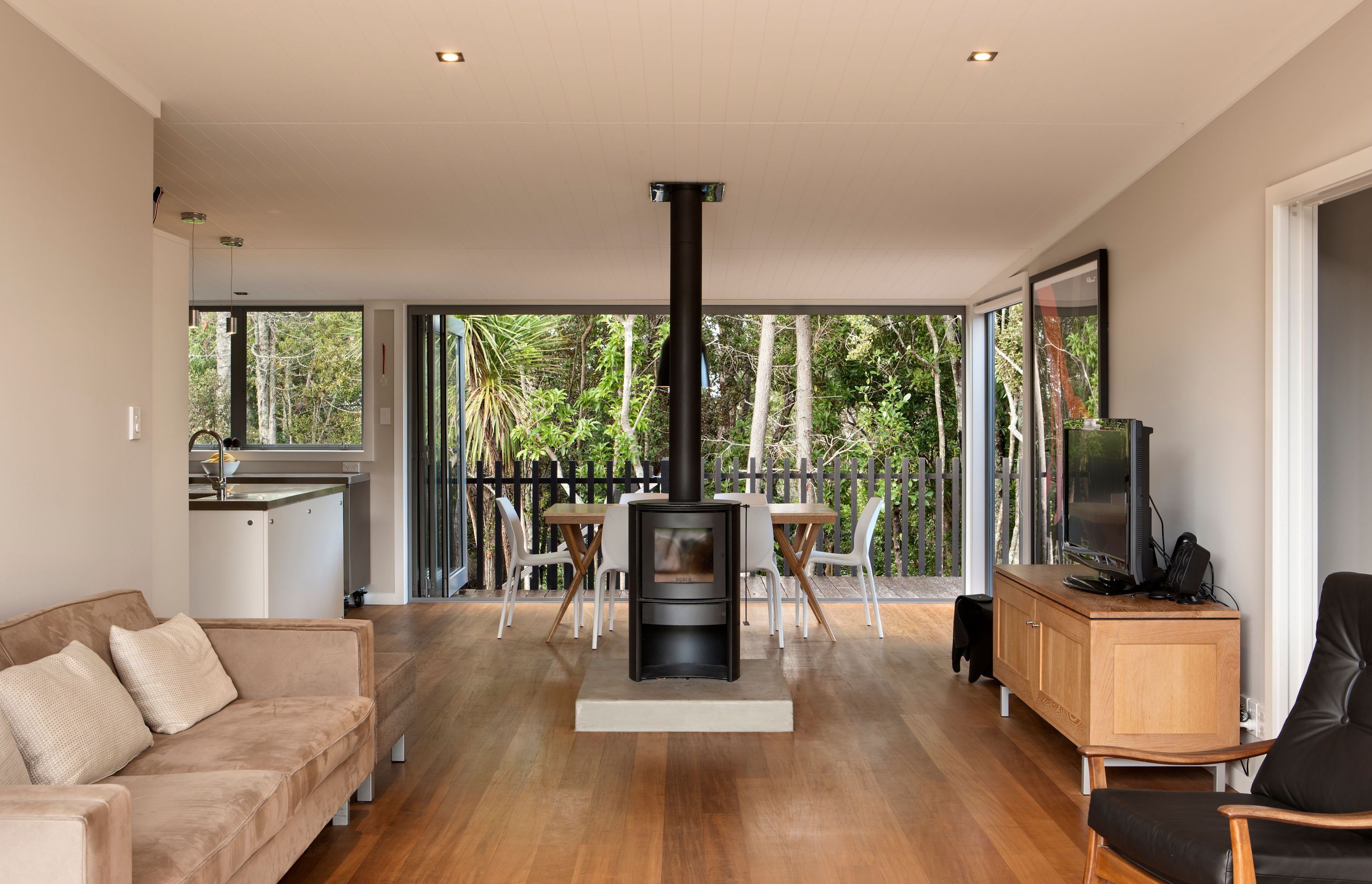 Northcote House by Four Walls Architecture | ArchiPro NZ