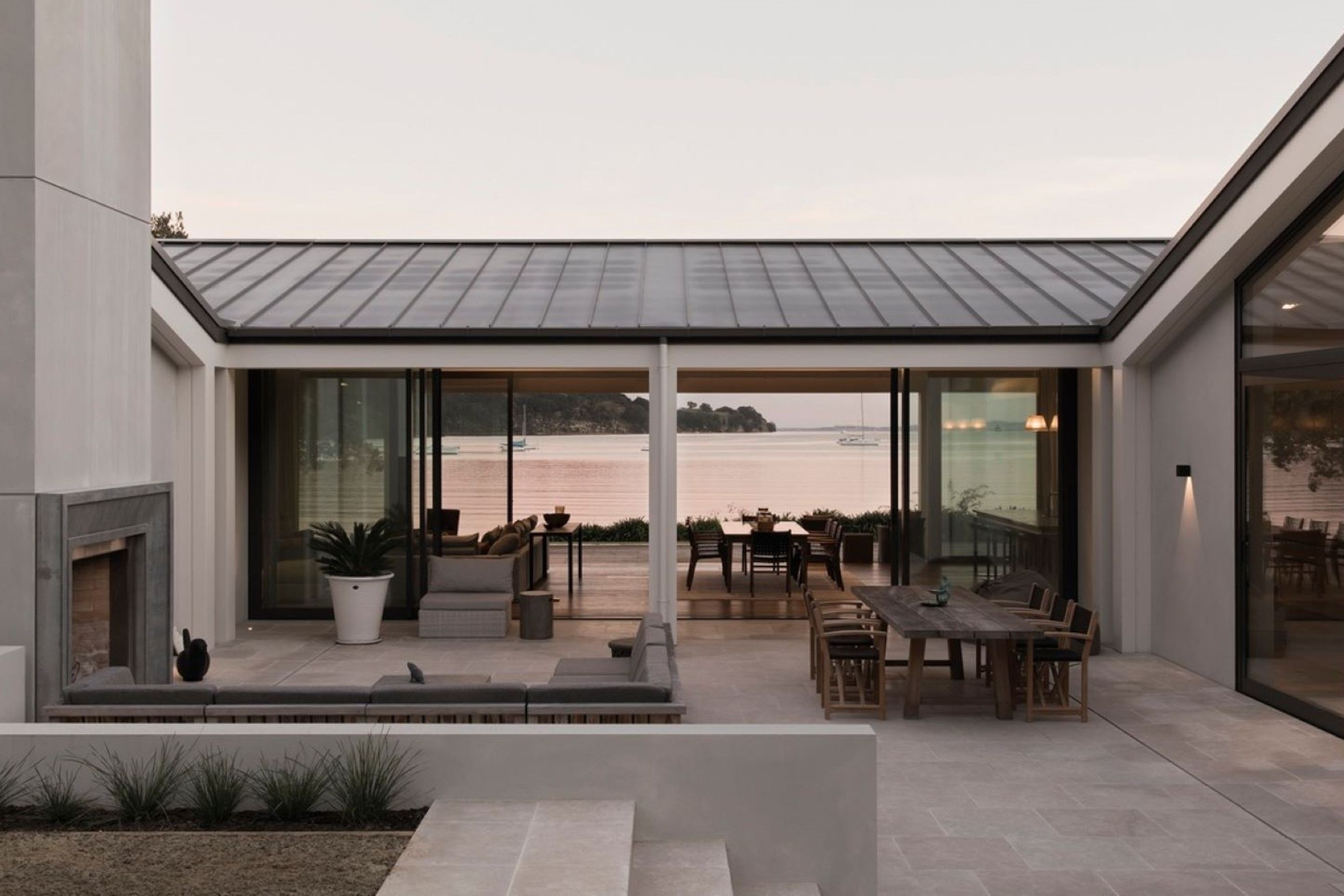 16 Superb Outdoor Tile Design Ideas for New Zealand Homes