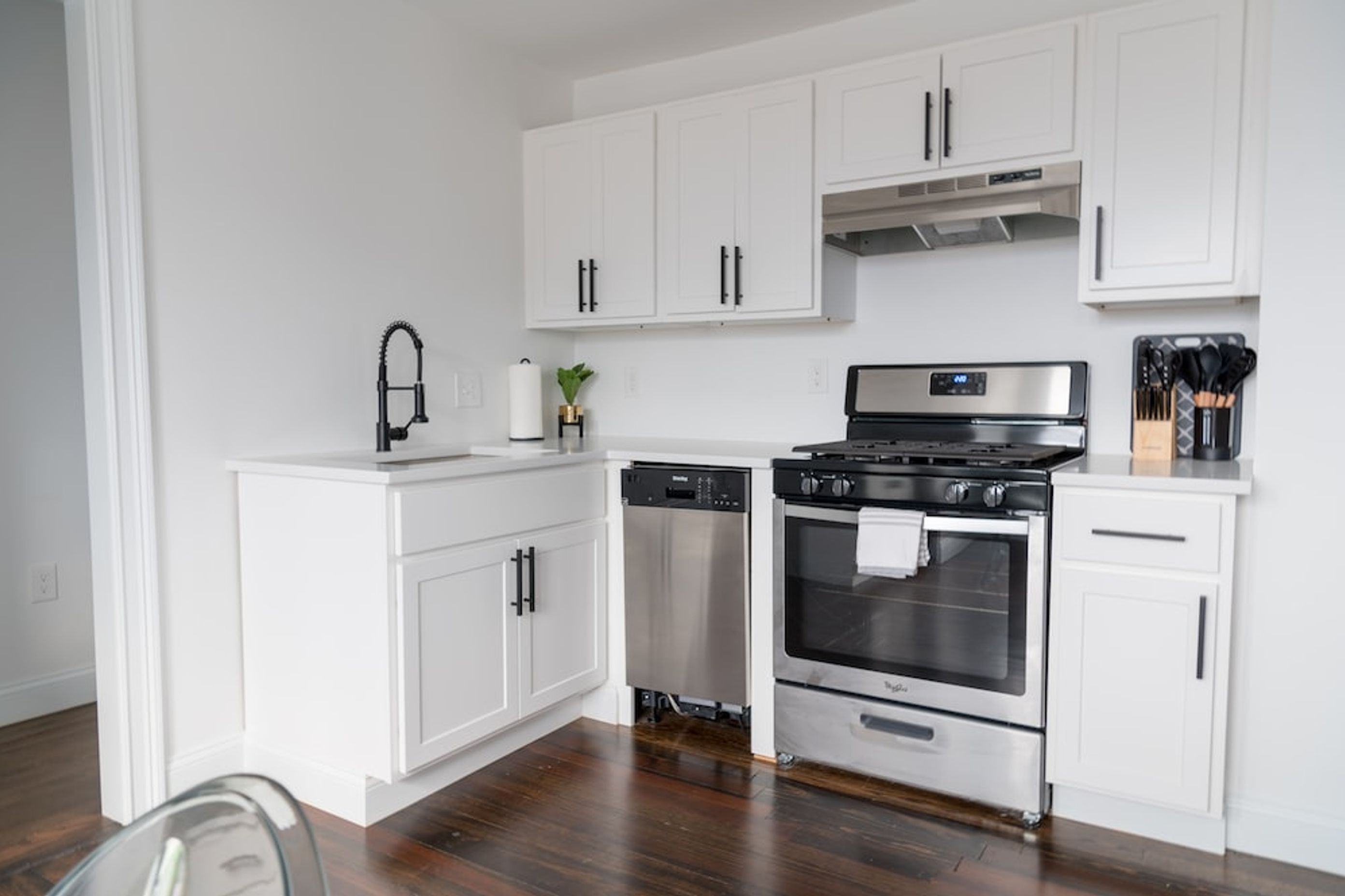 Top 16 Design Ideas for Small Kitchen Design NZ Guideline