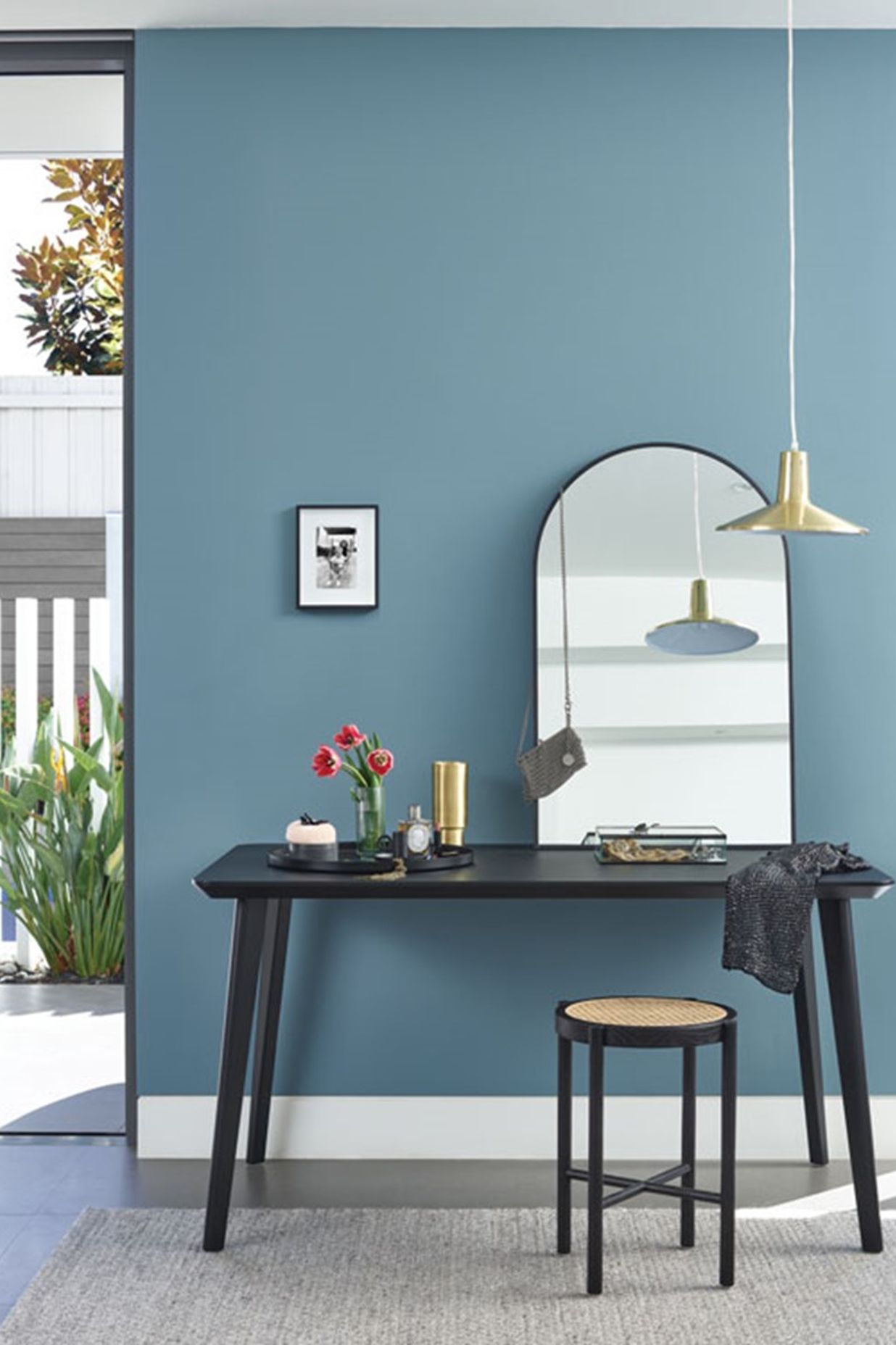 How to choose the right paint colours for your home