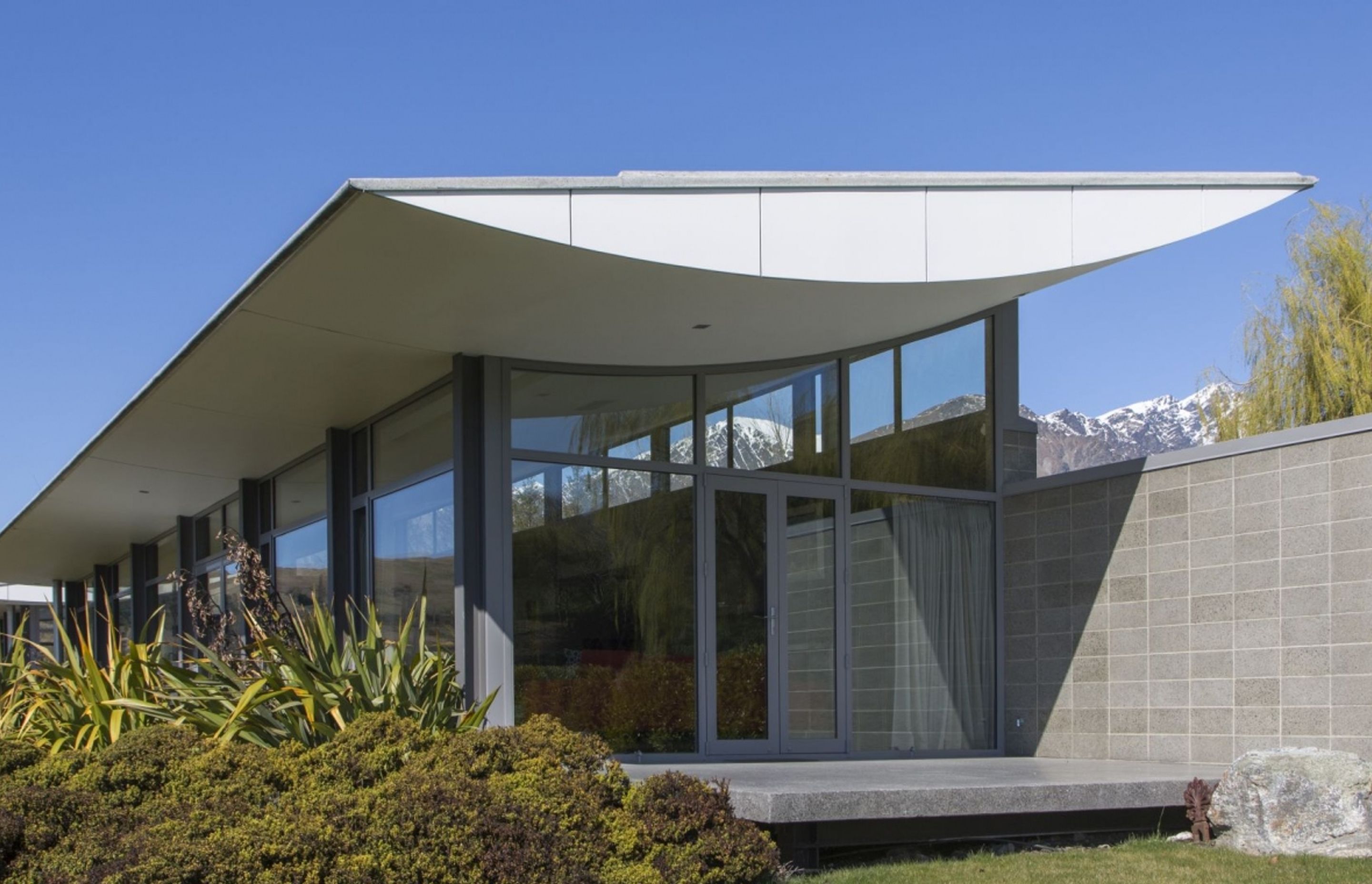 Lower Shotover House by Wyatt + Gray Architects | ArchiPro NZ