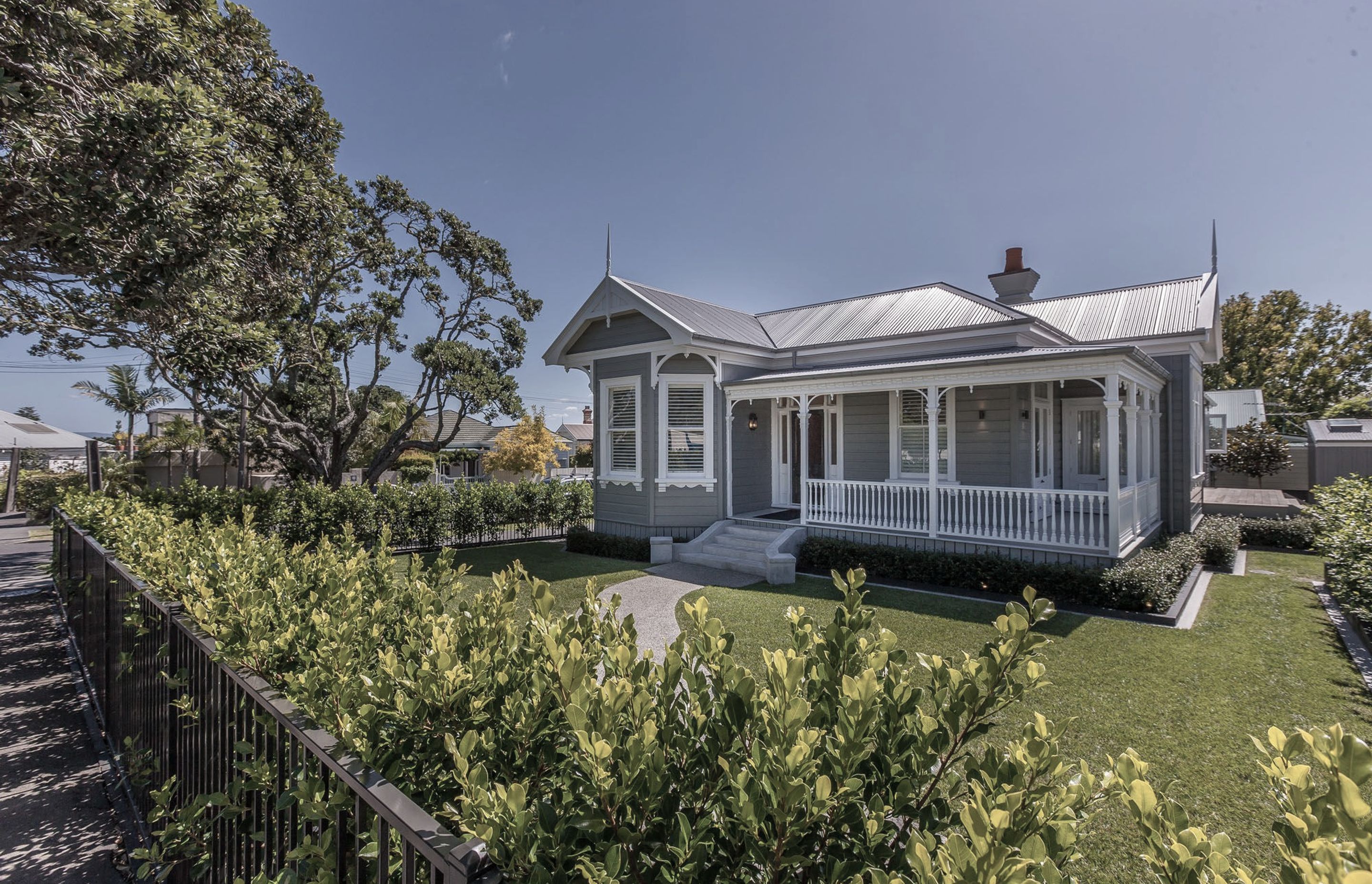 Stanley Point Villa by Stephen Jones Architects | ArchiPro NZ
