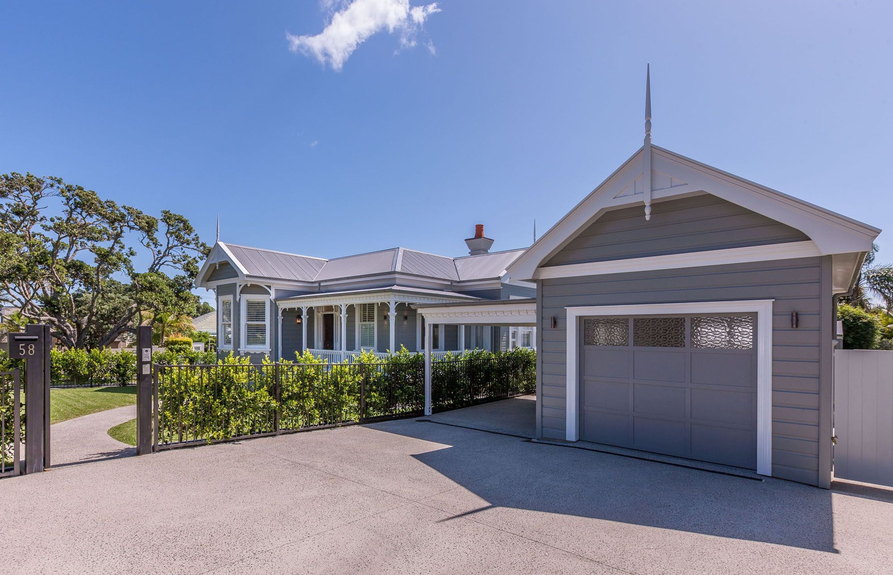 Stanley Point Villa by Stephen Jones Architects | ArchiPro NZ