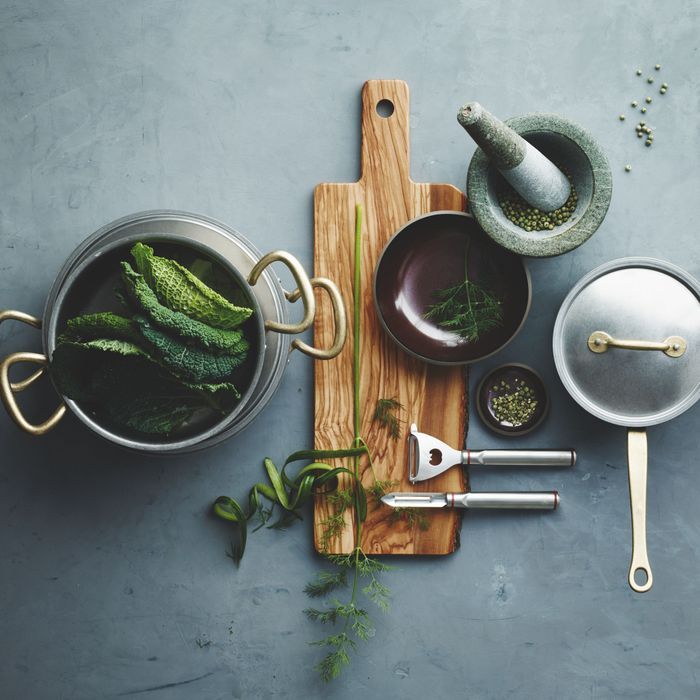 The Studio of Tableware