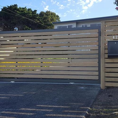 Driveway Gates - Wood, Aluminium, Metal, Iron & More | ArchiPro NZ