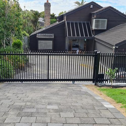 Driveway Gates - Wood, Aluminium, Metal, Iron & More | ArchiPro NZ