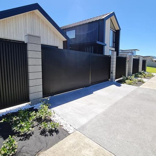Driveway Gates - Wood, Aluminium, Metal, Iron & More | ArchiPro NZ