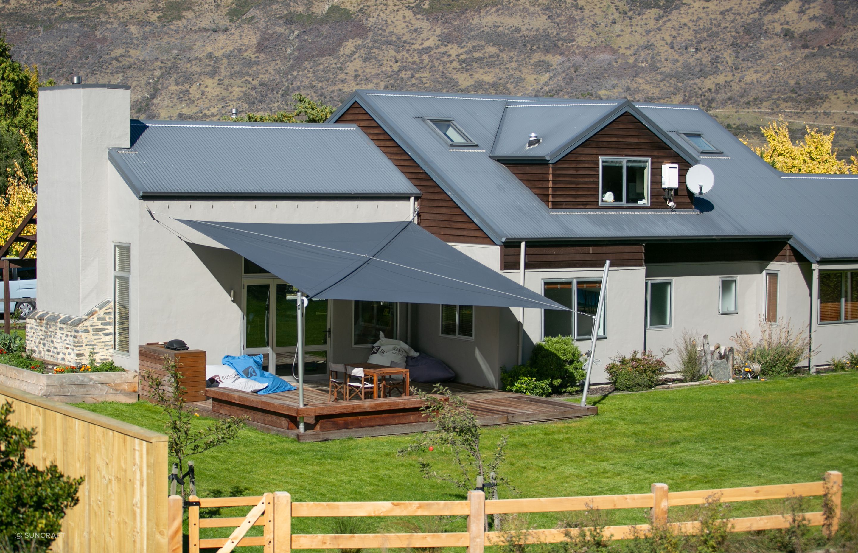 Lake Hayes by SunCraft | ArchiPro NZ