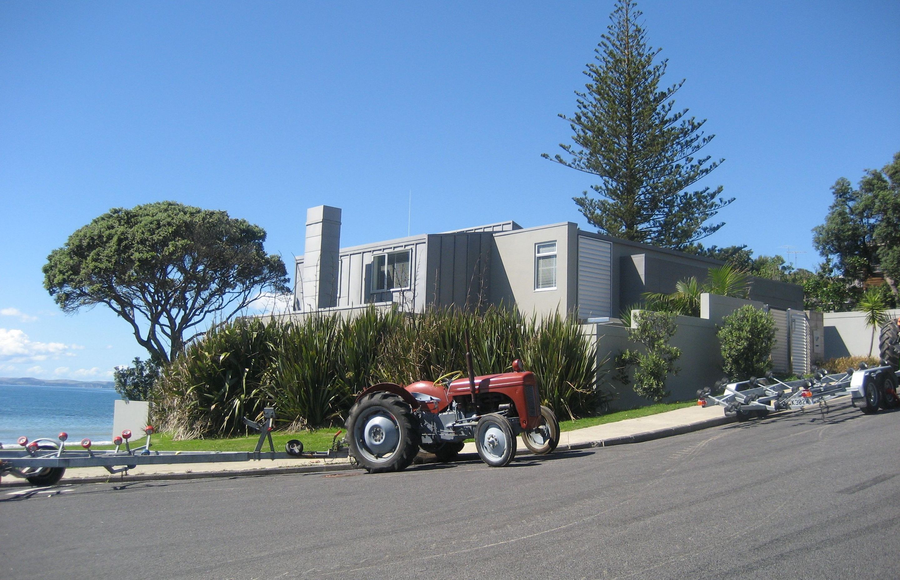 Beach Side House, Rothesay Bay by Francis Group Architects | ArchiPro NZ