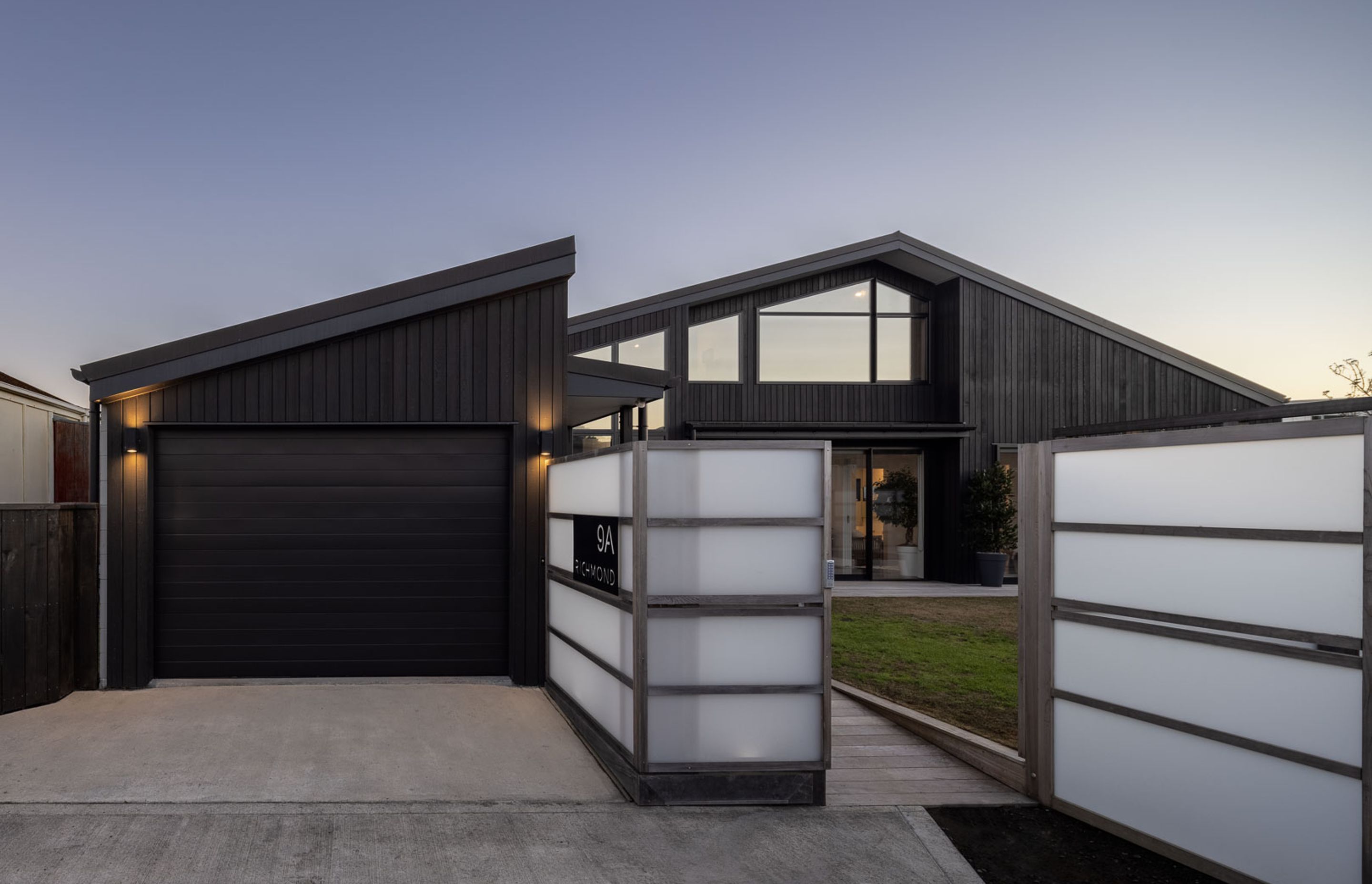 Infill House by André Vroon Photographer | ArchiPro NZ