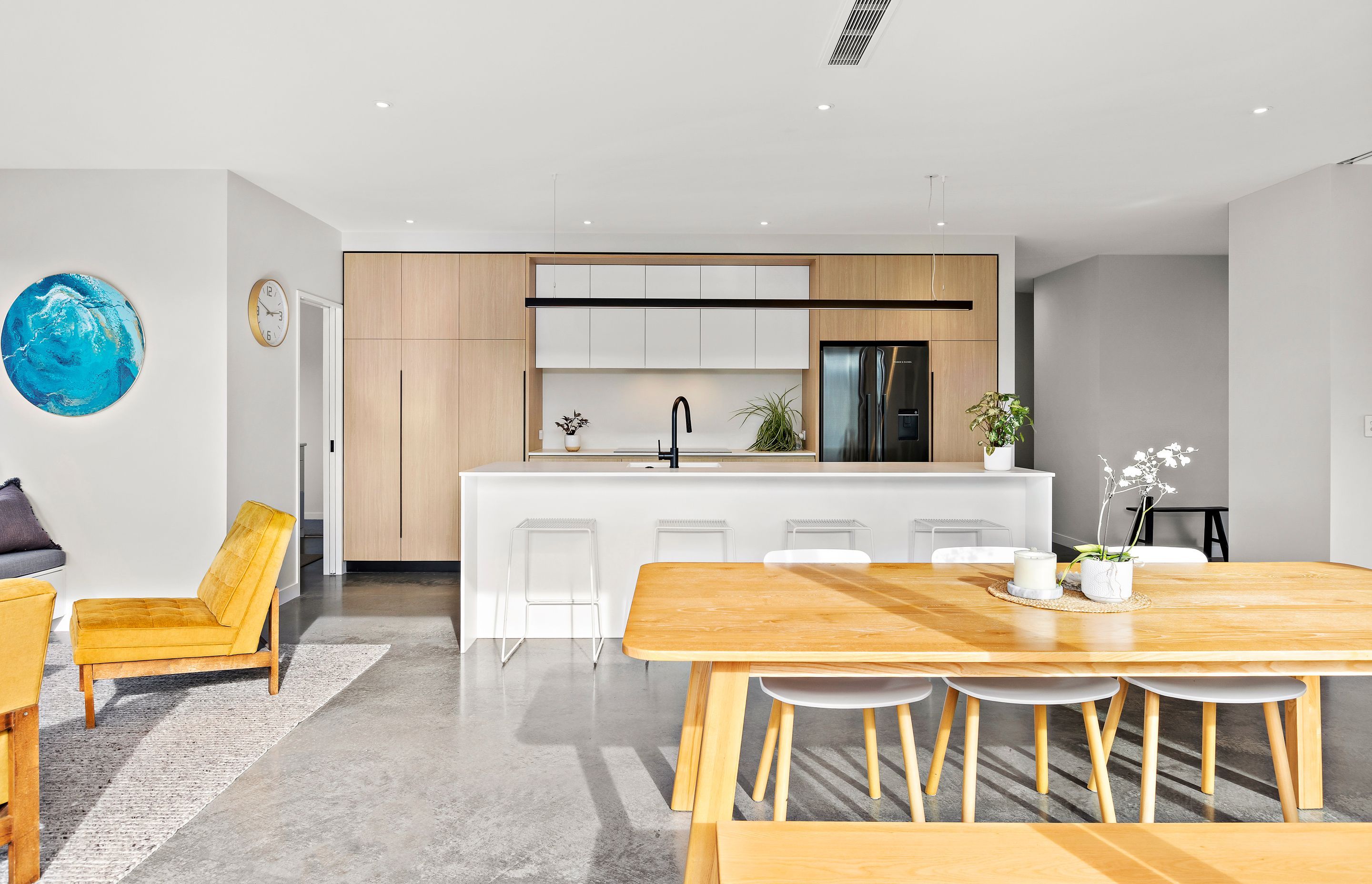 Black Negative Detail with Woodgrain, Auckland by Fluid Interiors ...