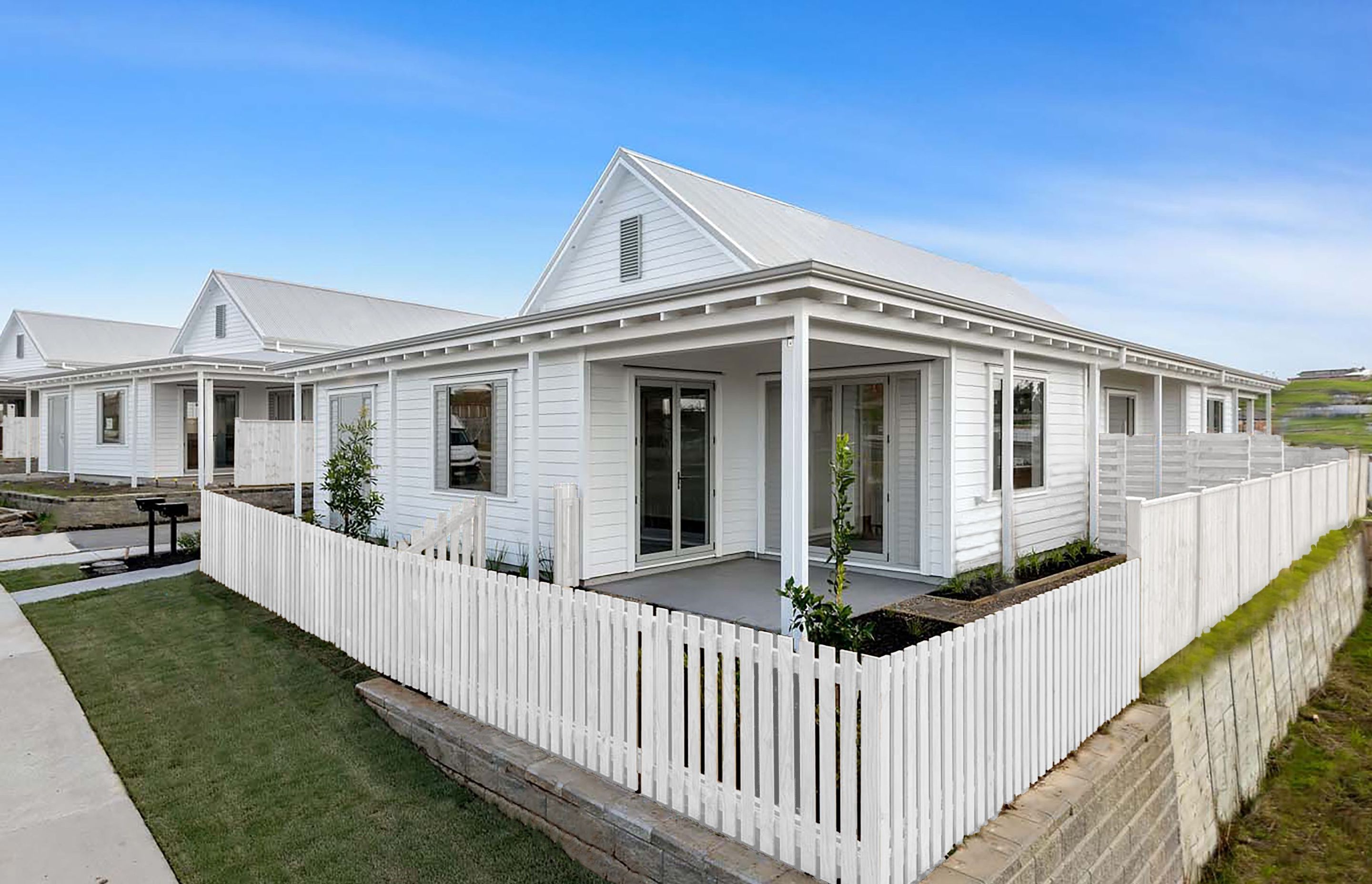Red Beach Single Level Duplexes by Smith Architects | ArchiPro NZ