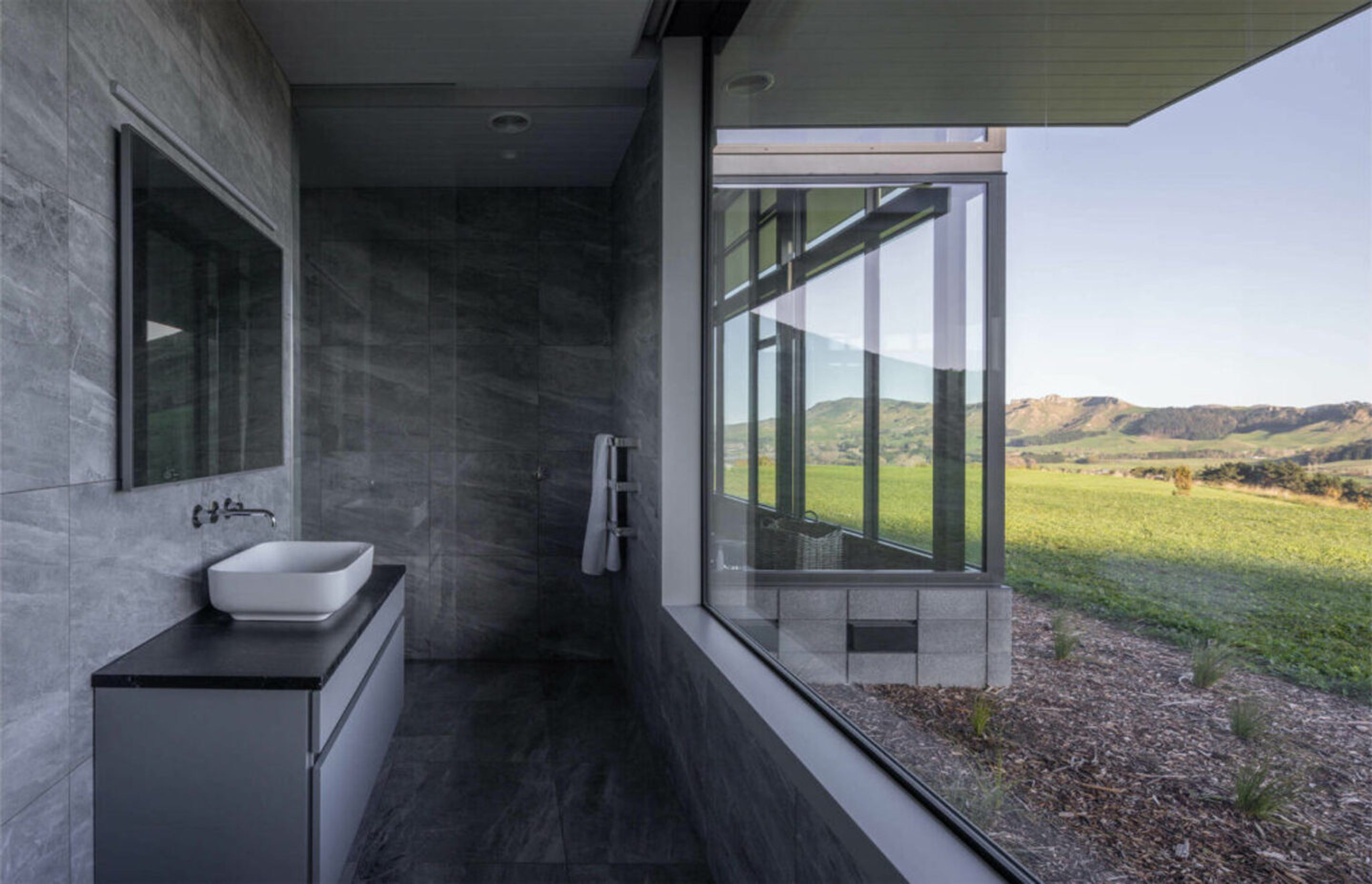 Te Mata Peak House by BNL Construction + Builders | ArchiPro NZ