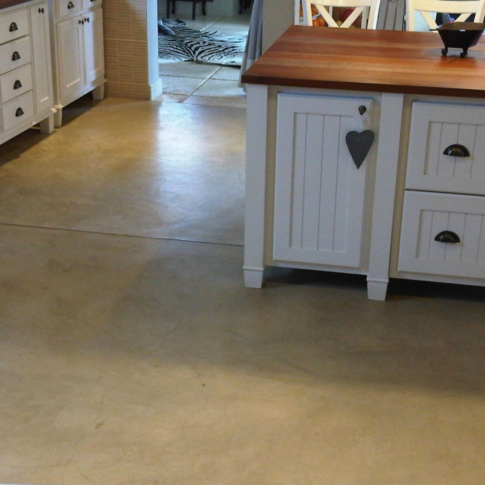 Micro Topping Interior Floor & Wall Covering | ArchiPro NZ