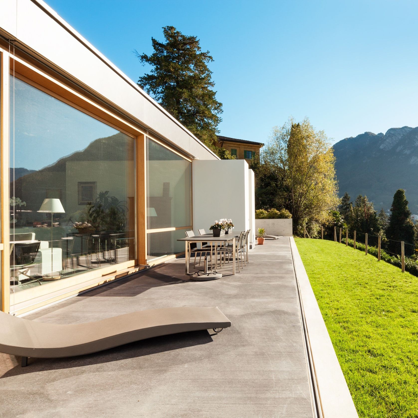 Low E SunX™ Grey - Tinted Solar Control Thermal Glass | ArchiPro NZ