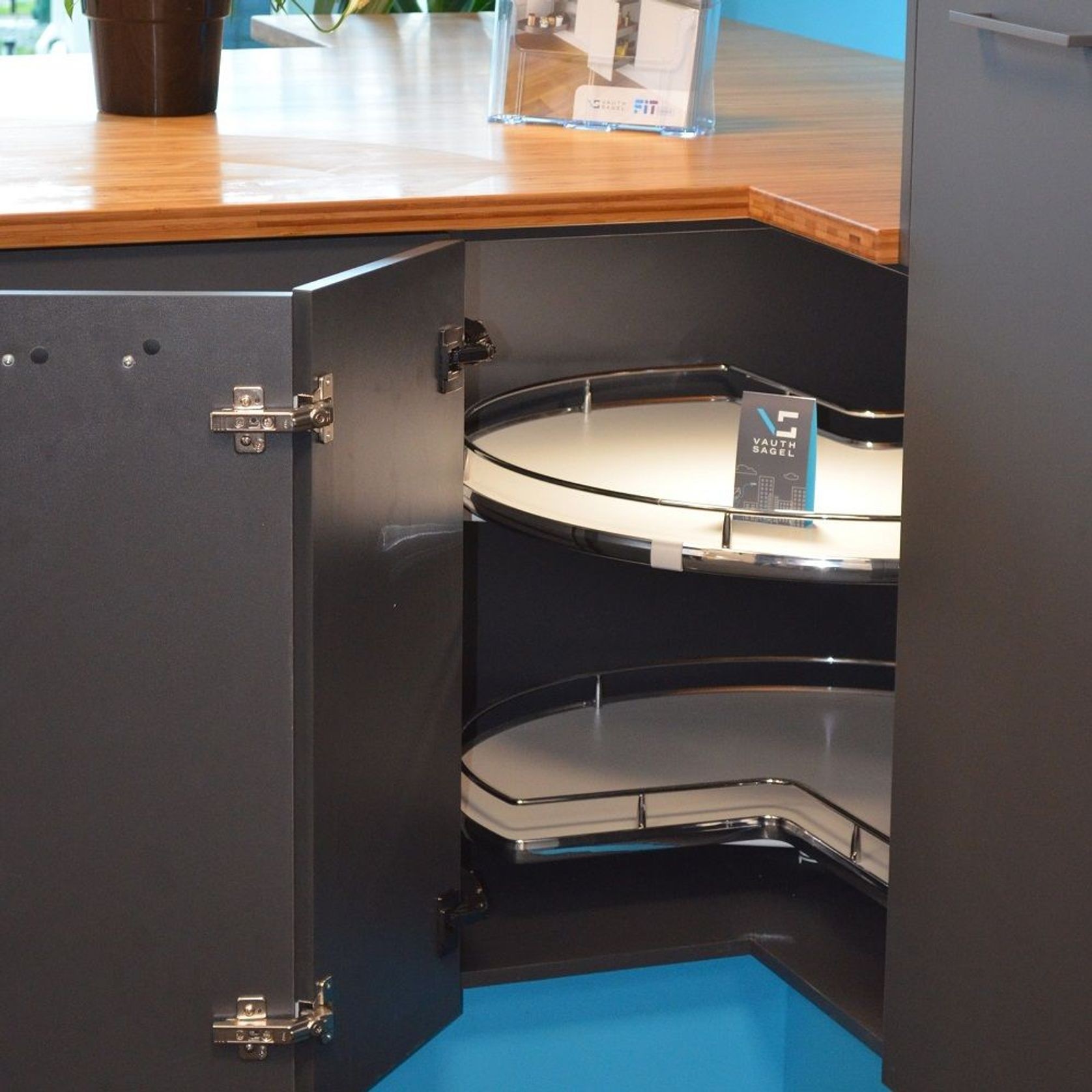 VS COR Wheel Pro Revolving Corner Unit | ArchiPro NZ