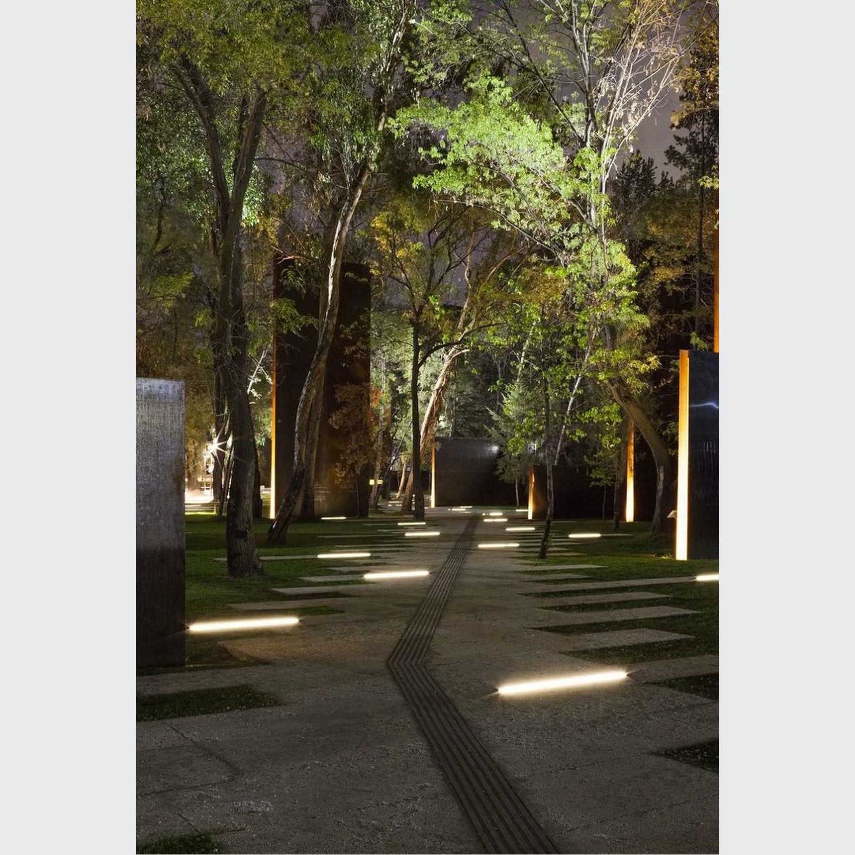 Linealuce LED Light by iGuzzini | ArchiPro NZ