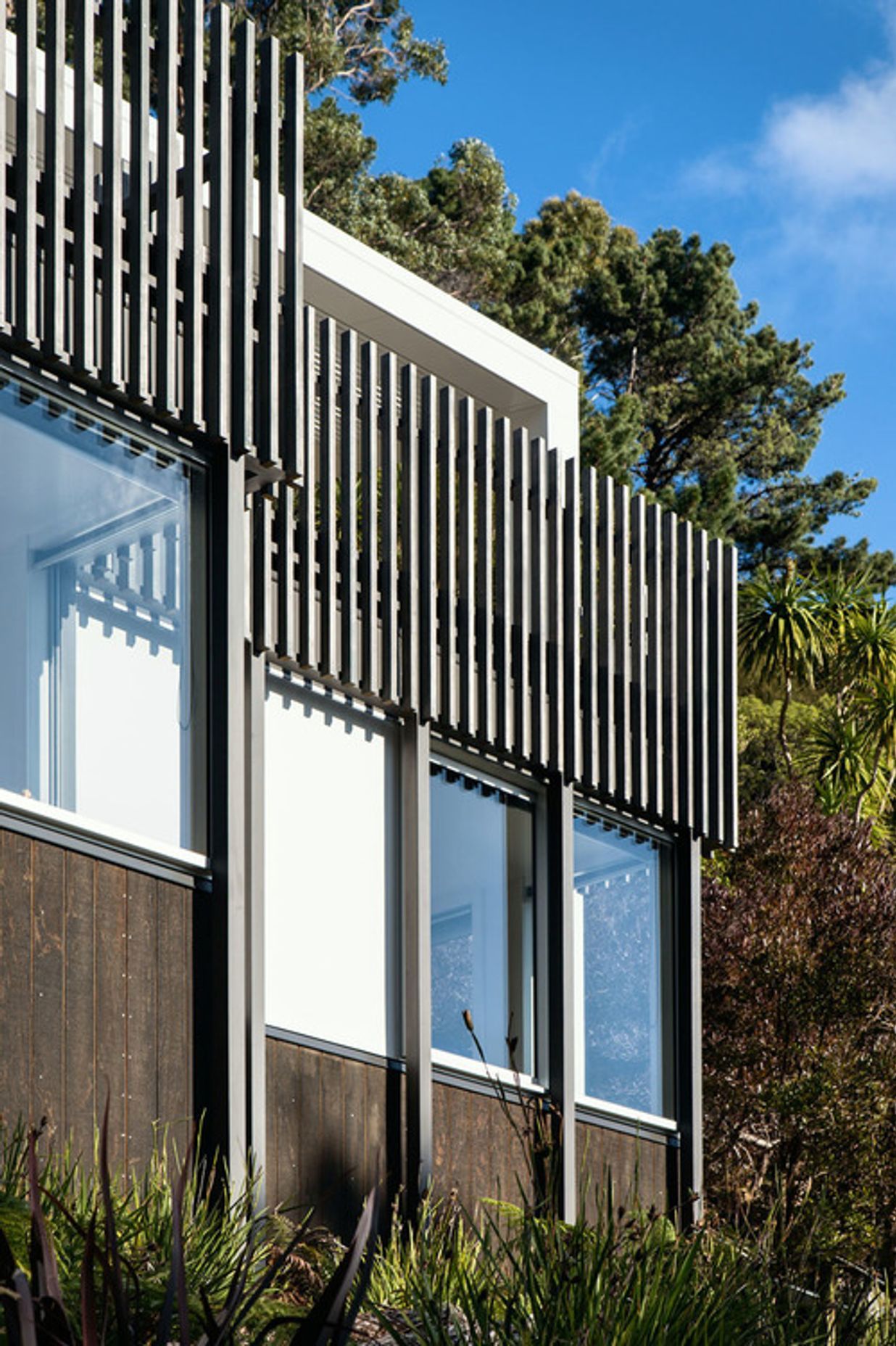Lowry Bay House 2011 by Parsonson Architects | ArchiPro NZ