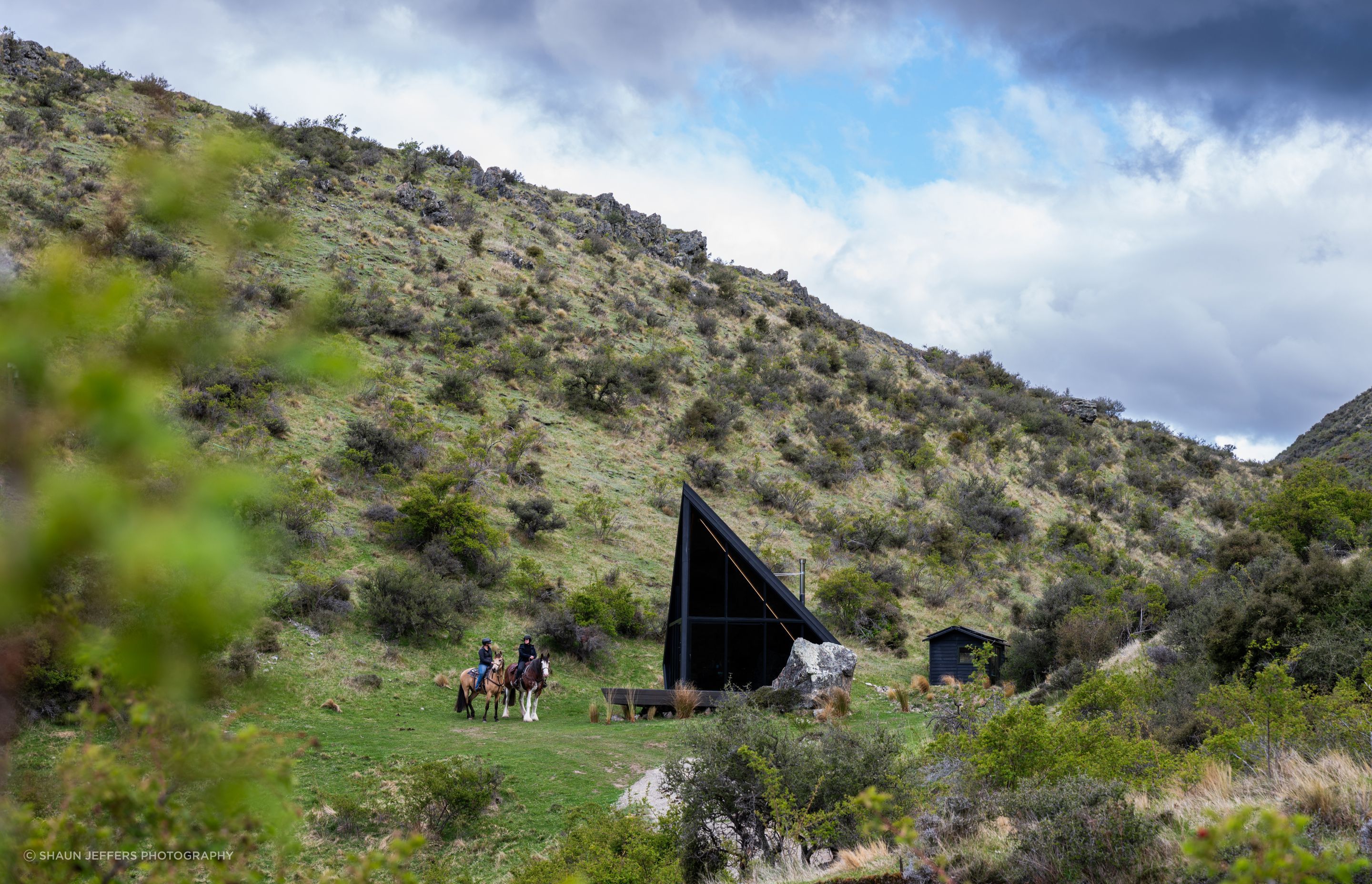 Dining off the beaten track: the diamond-shaped cabin designed for ...