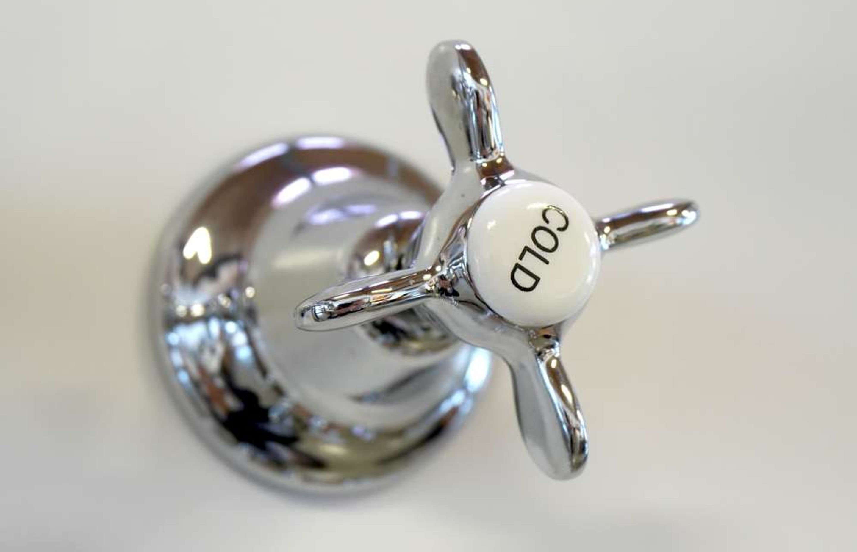 Q & A WITH HOLLY (THE KITCHEN HUB) – CHOOSING THE RIGHT TAPWARE FOR ...