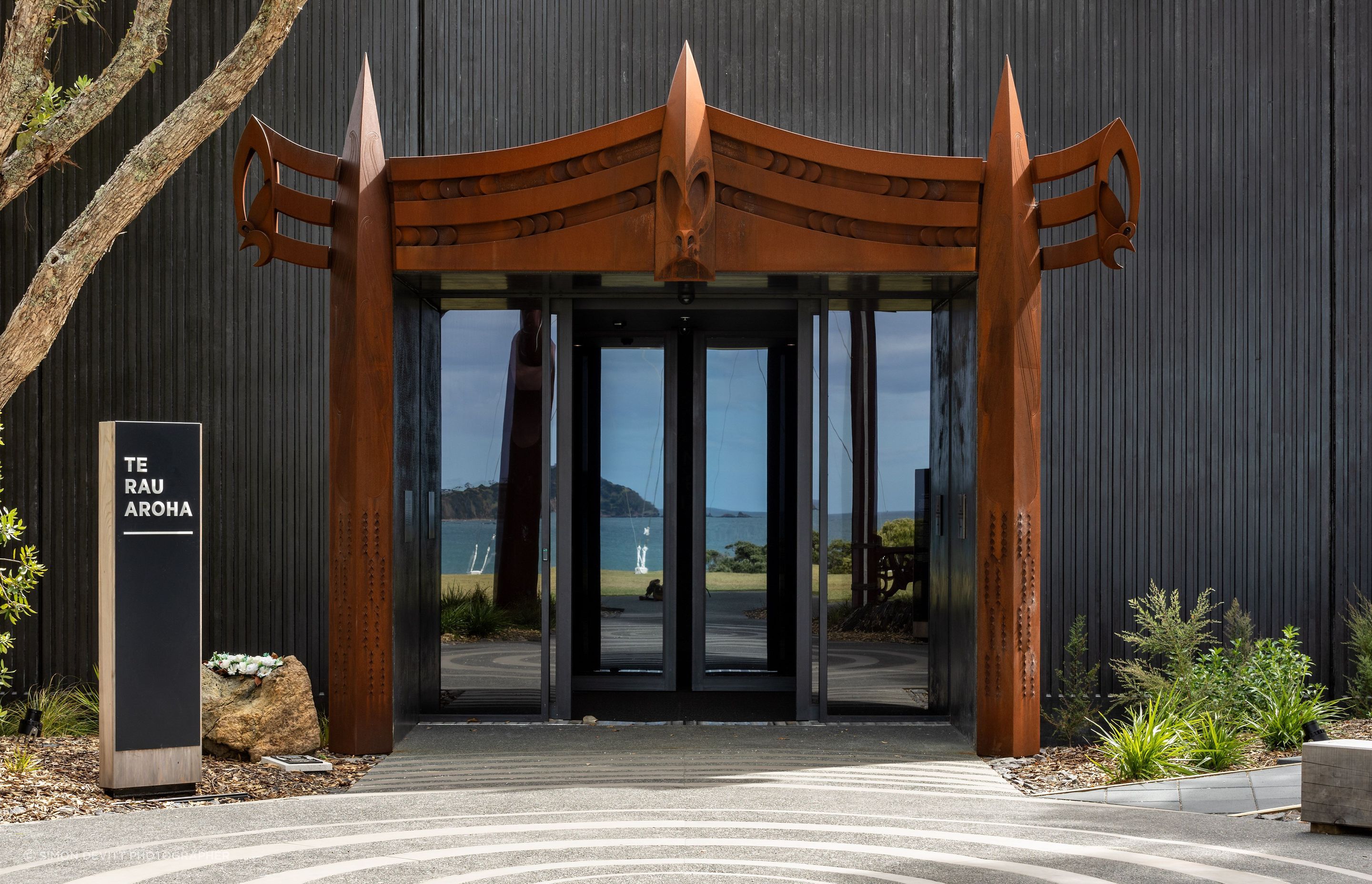 Te Rau Aroha: commemorating the Māori Battalion through architecture ...