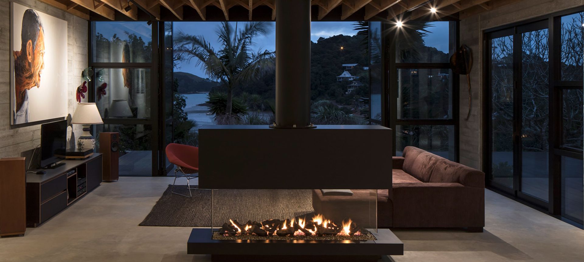 Open fronted versus glass fronted fireplaces | ArchiPro NZ