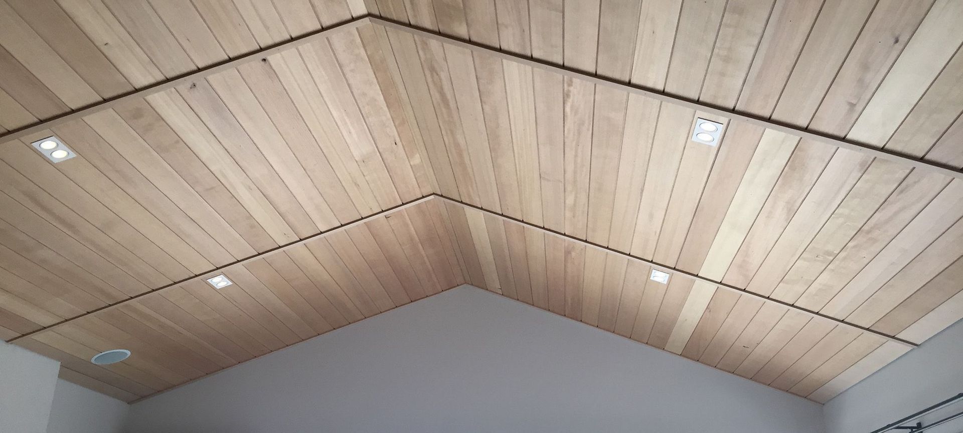 Western hemlock: an alternative, ethical interior timber JSC Timber