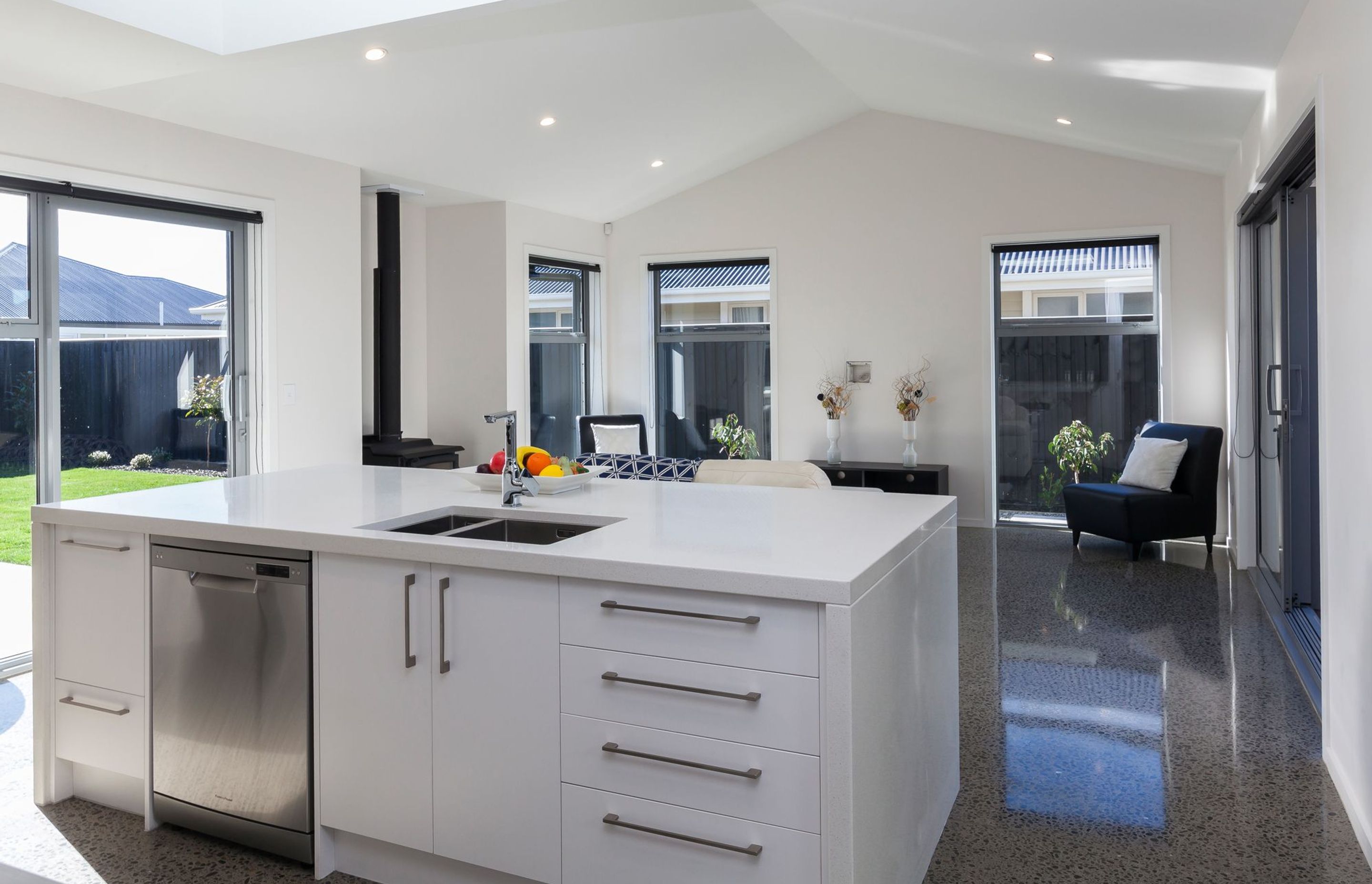 Oakley Drive by Angus Chisholm Builders Limited | ArchiPro NZ