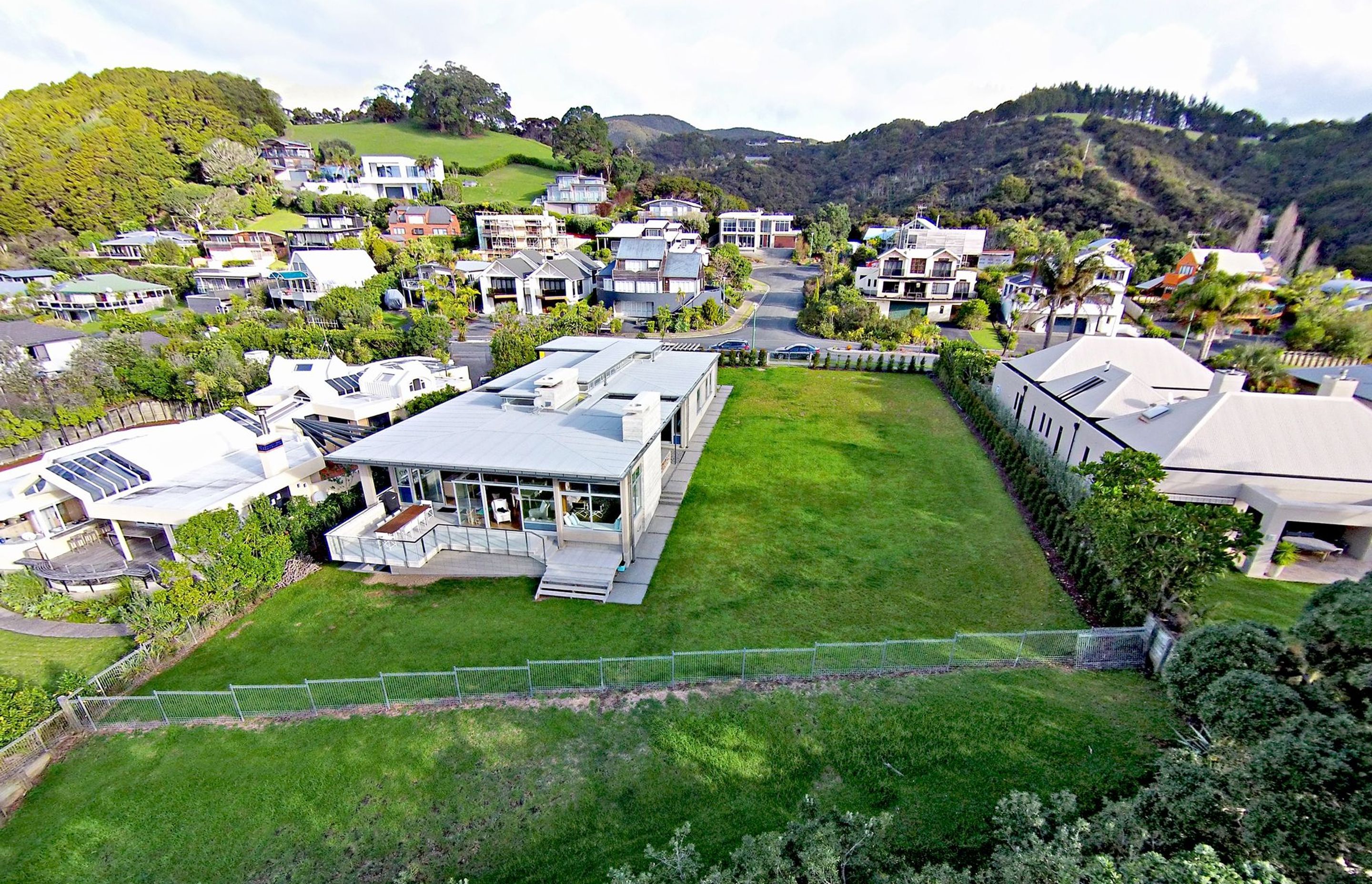 Langs Cove House by Good Electrical | ArchiPro NZ