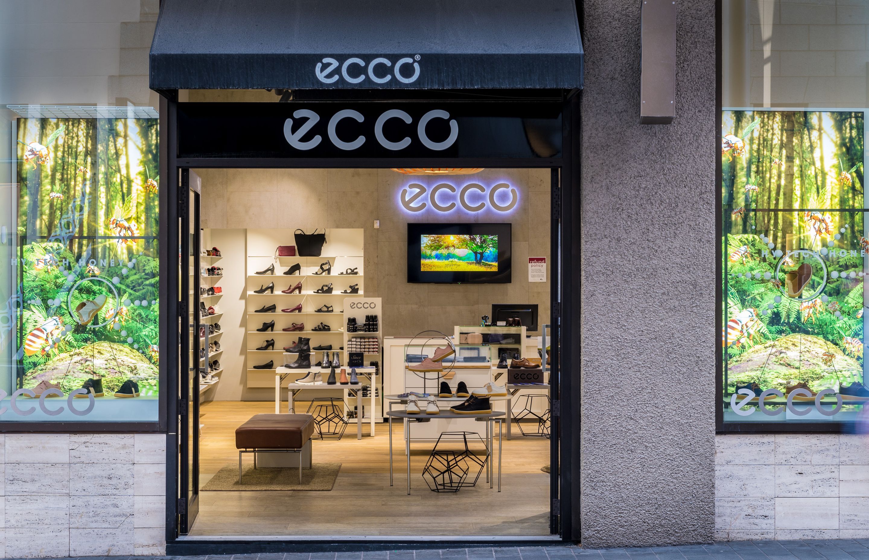 Ecco by Mike Hollman Photography | ArchiPro NZ