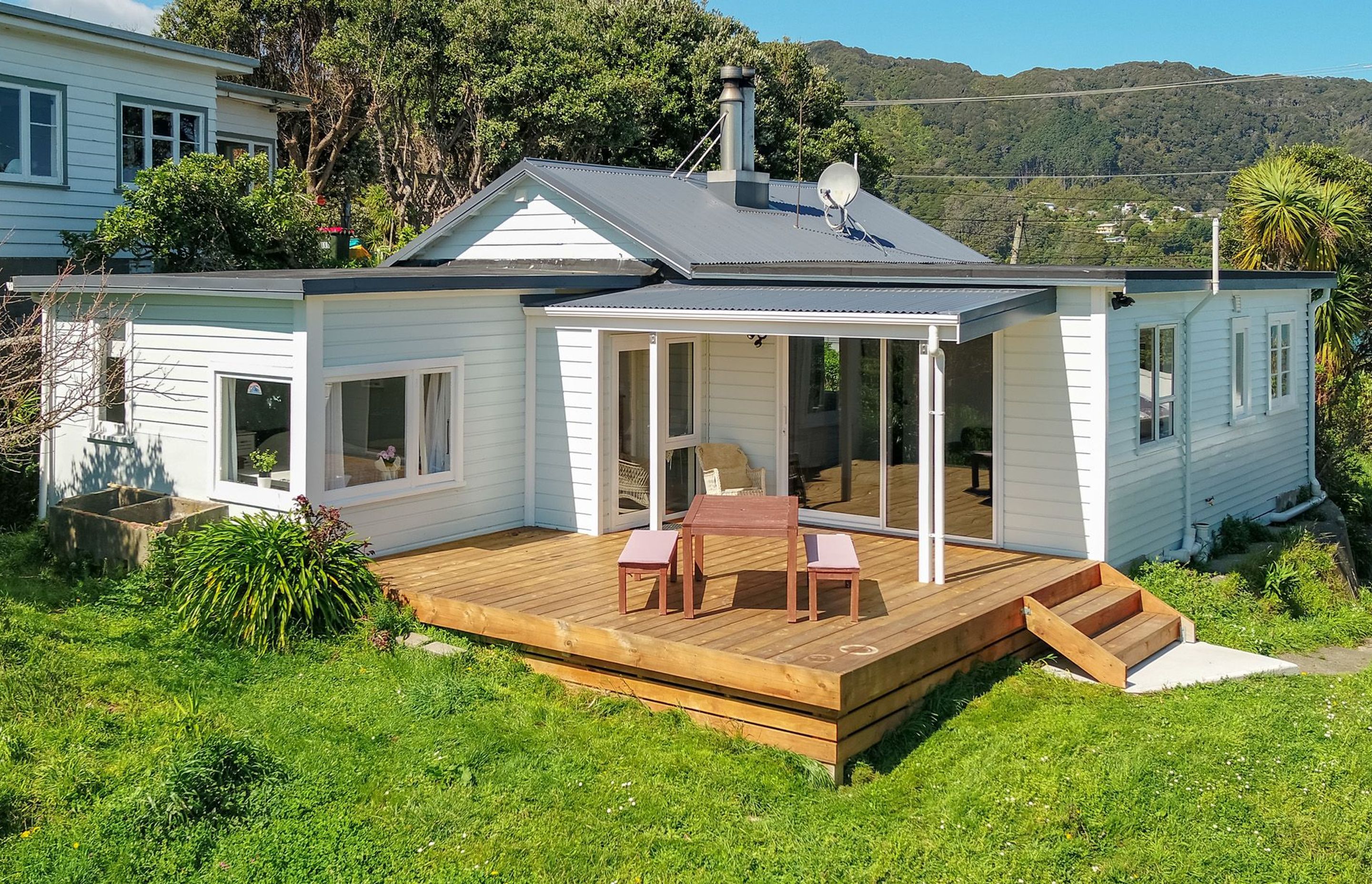Howard Bay Home by Keith Bennett Photography | ArchiPro NZ