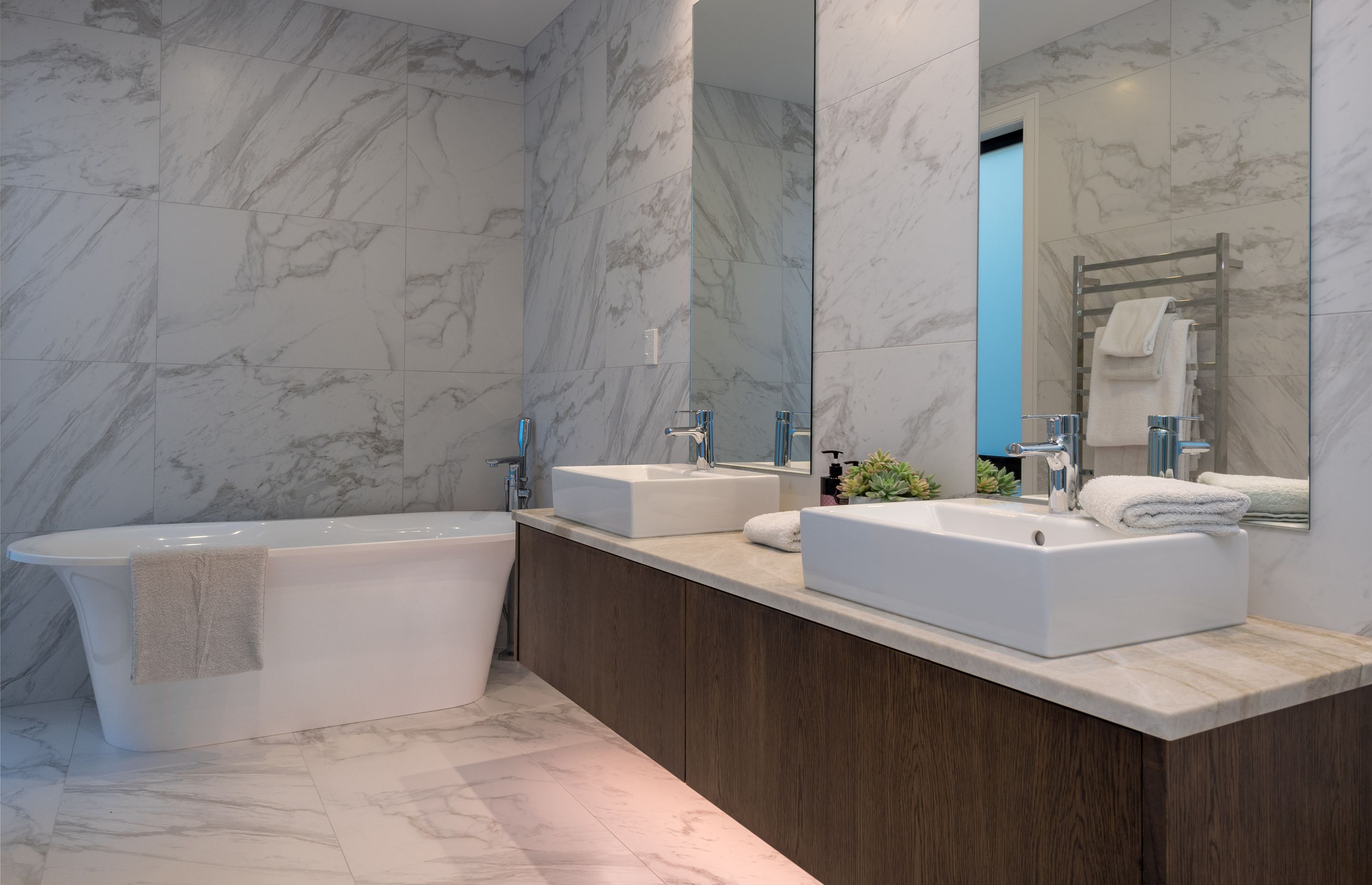 Takapuna by Mike Hollman Photography | ArchiPro NZ