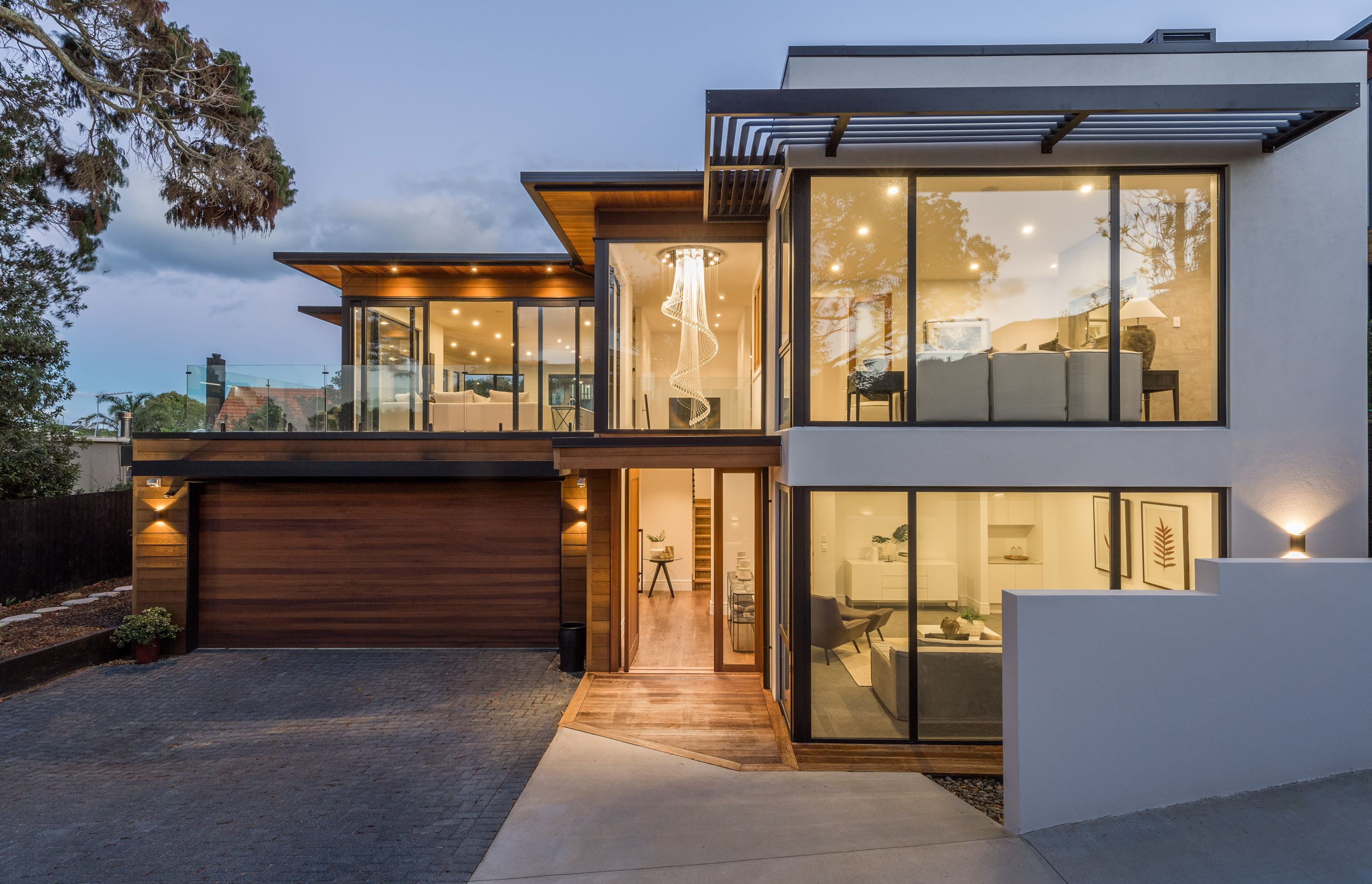 Takapuna by Mike Hollman Photography | ArchiPro NZ