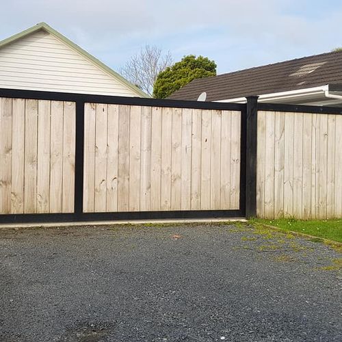 Driveway Gates - Wood, Aluminium, Metal, Iron & More | ArchiPro NZ