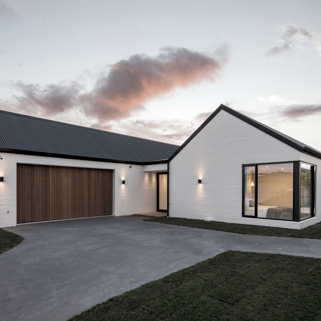 About Iconic Construction