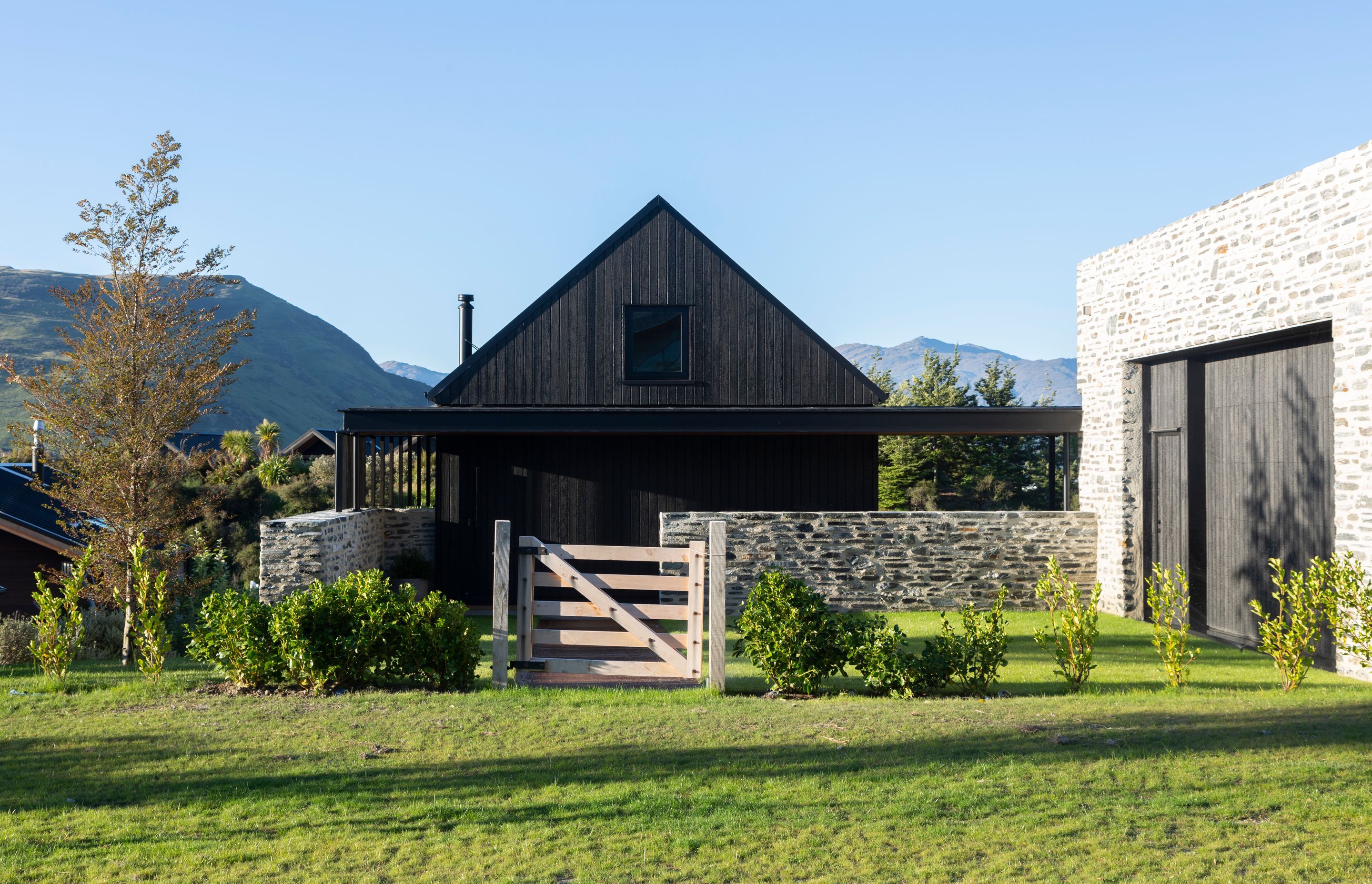 Jacks Point House by Cammell Projects | ArchiPro NZ