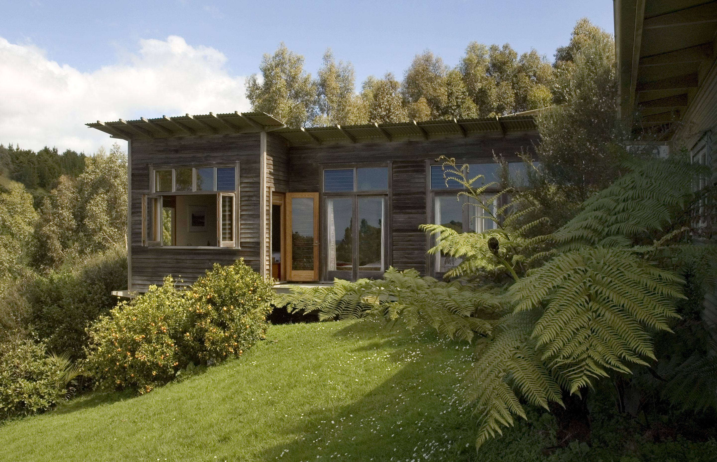 Patua South by Felicity Christian Architect | ArchiPro NZ