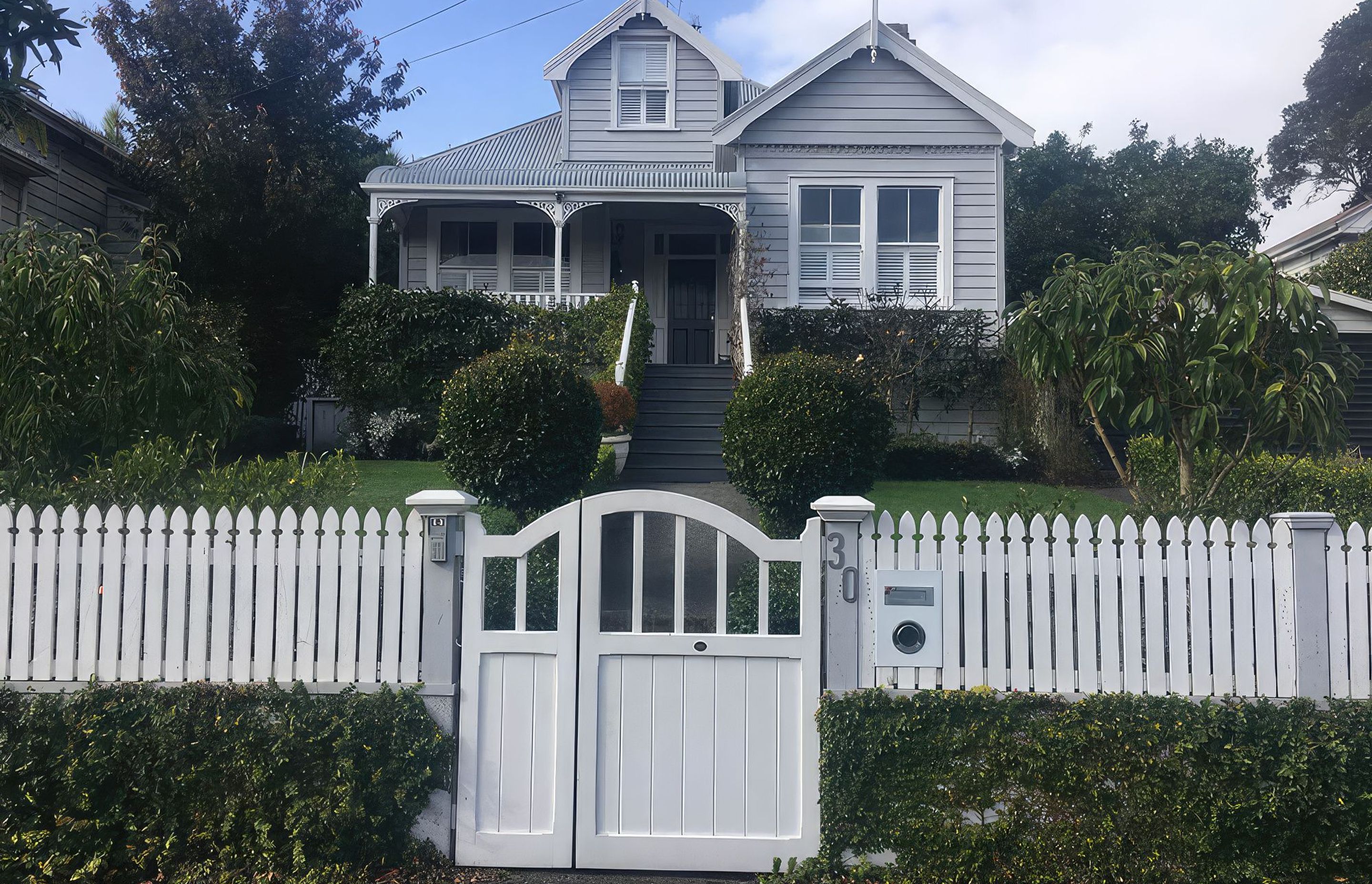 Lincoln | Traditional Style Gates by WoodenGates | ArchiPro NZ