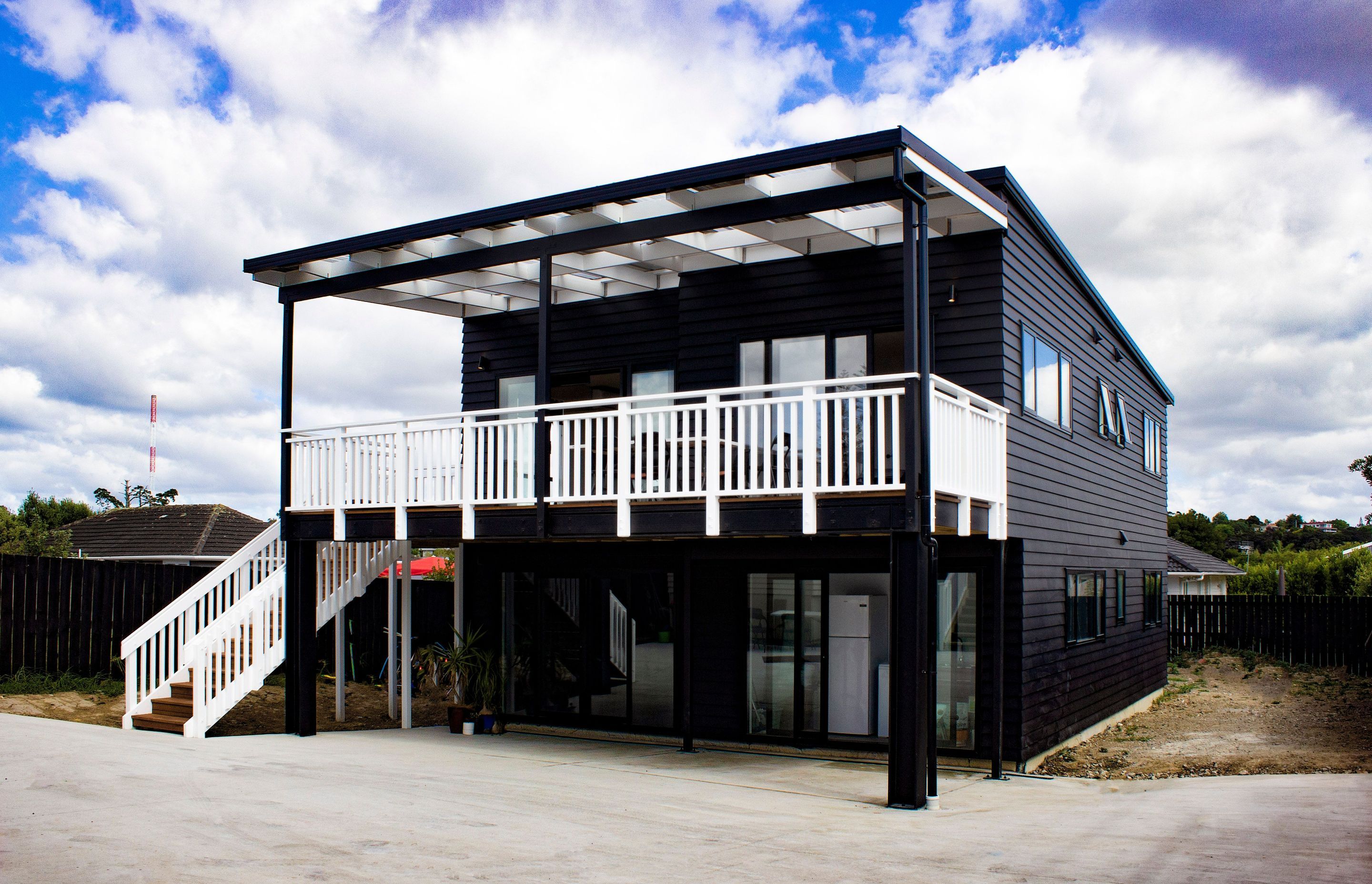 Te Atatu Peninsula - New Dwelling by Mercury Architecture | ArchiPro NZ
