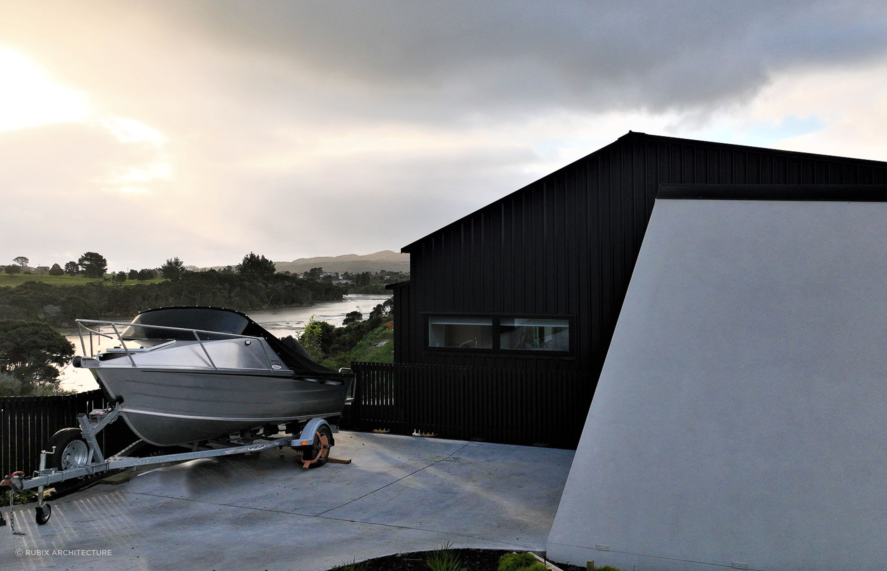 The Richards Residence, Rangitahi Peninsula, Raglan by Rubix ...
