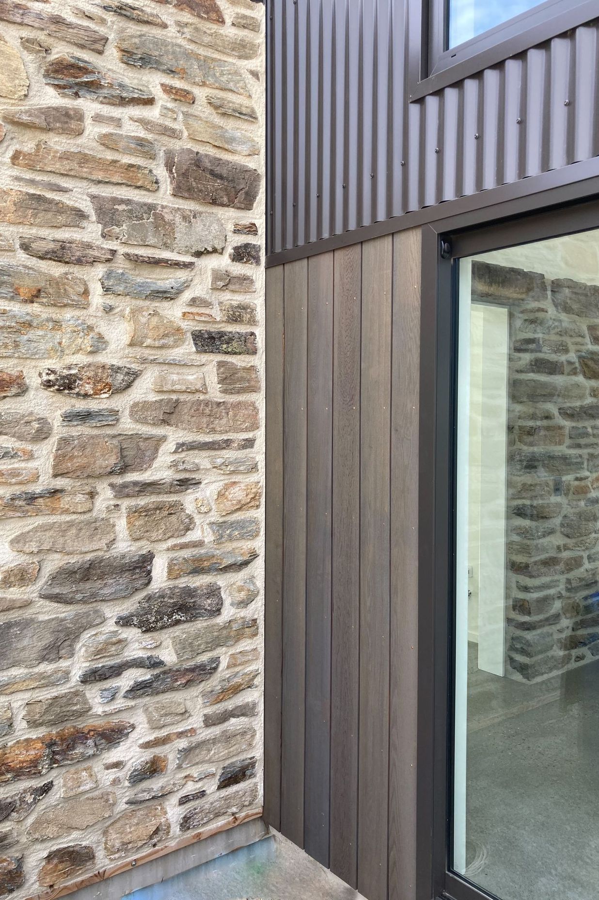 Cambrian Hills by SUR Architecture | ArchiPro NZ