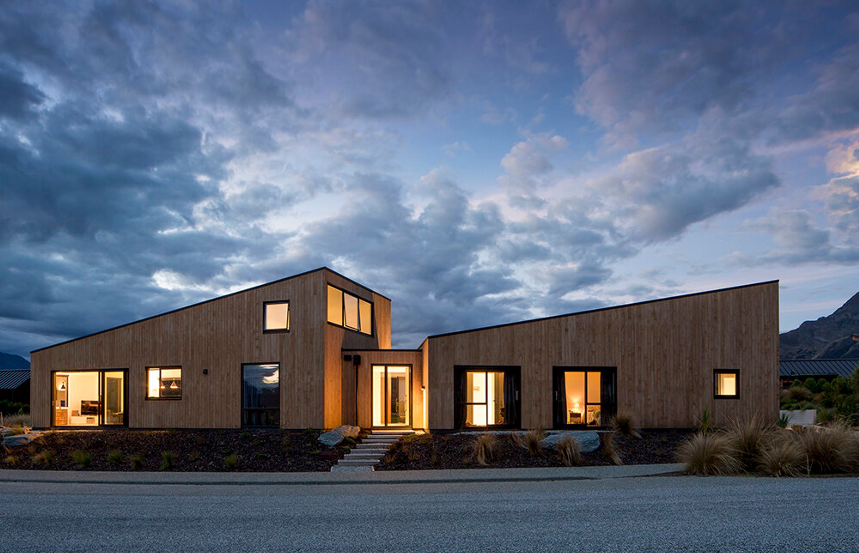 Jacks Point House by Sarah Rowlands Photography | ArchiPro NZ