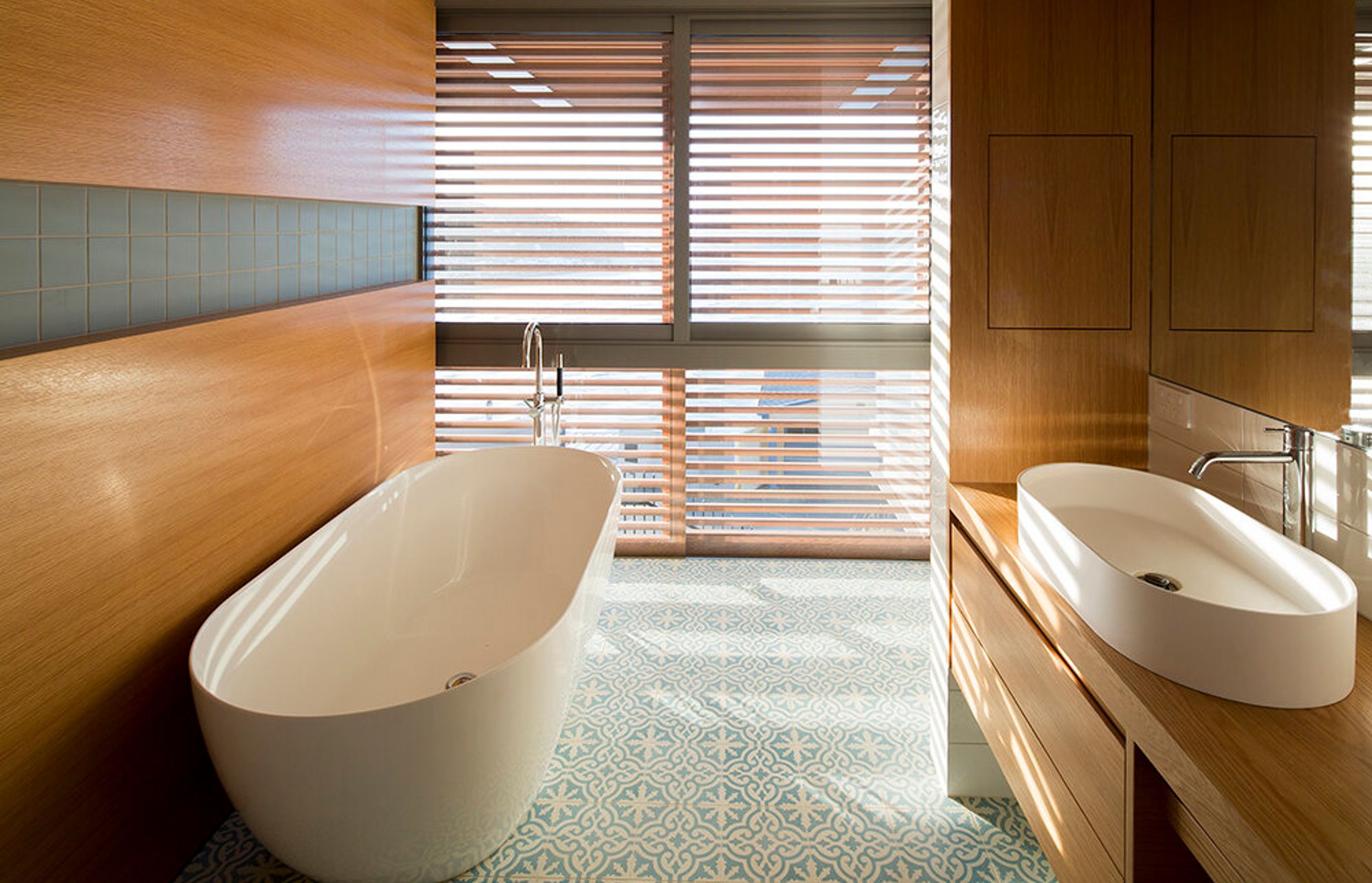 Red Rock House by Sarah Rowlands Photography | ArchiPro NZ