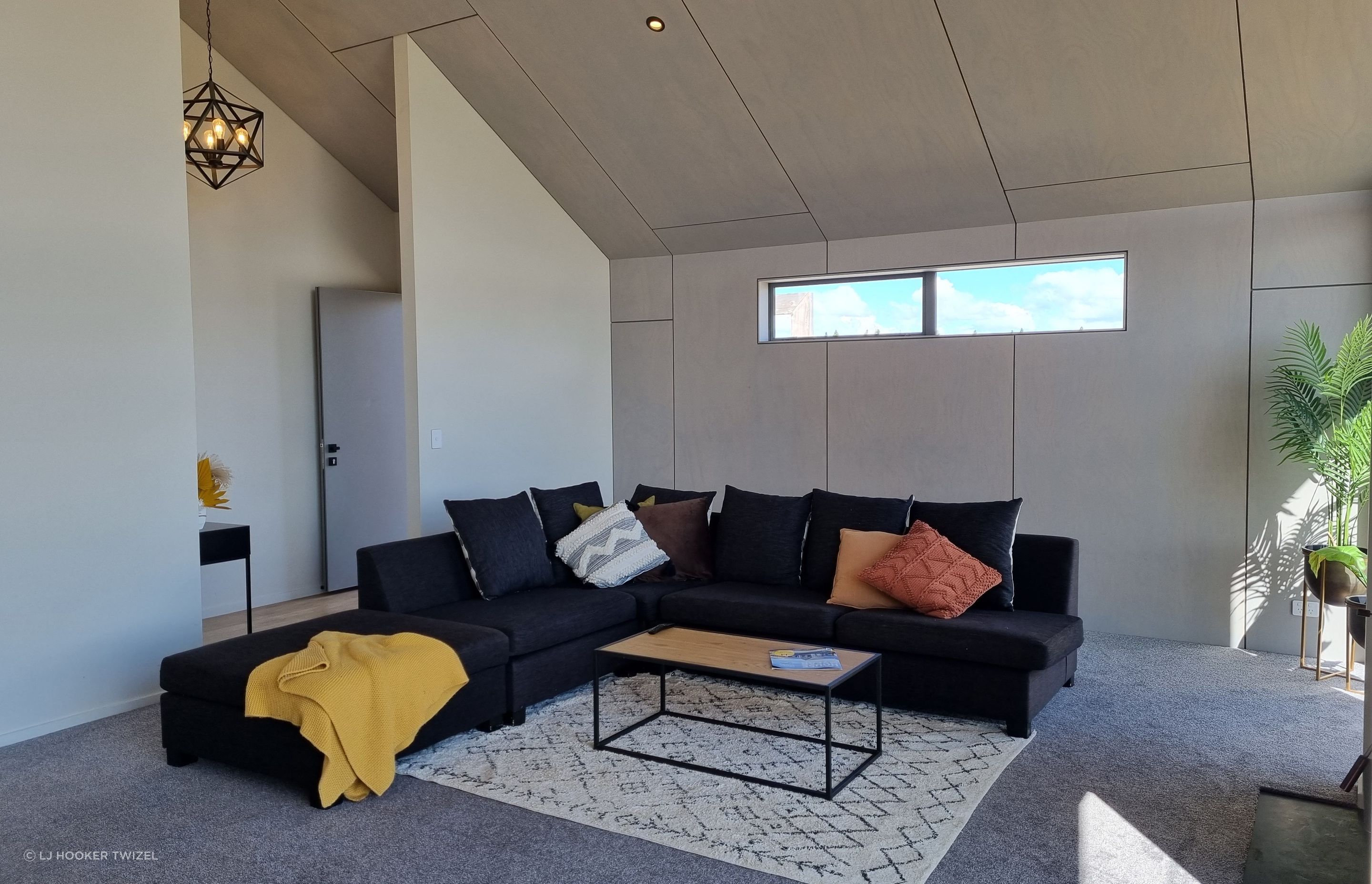 Modern New Build by IT Building | ArchiPro NZ