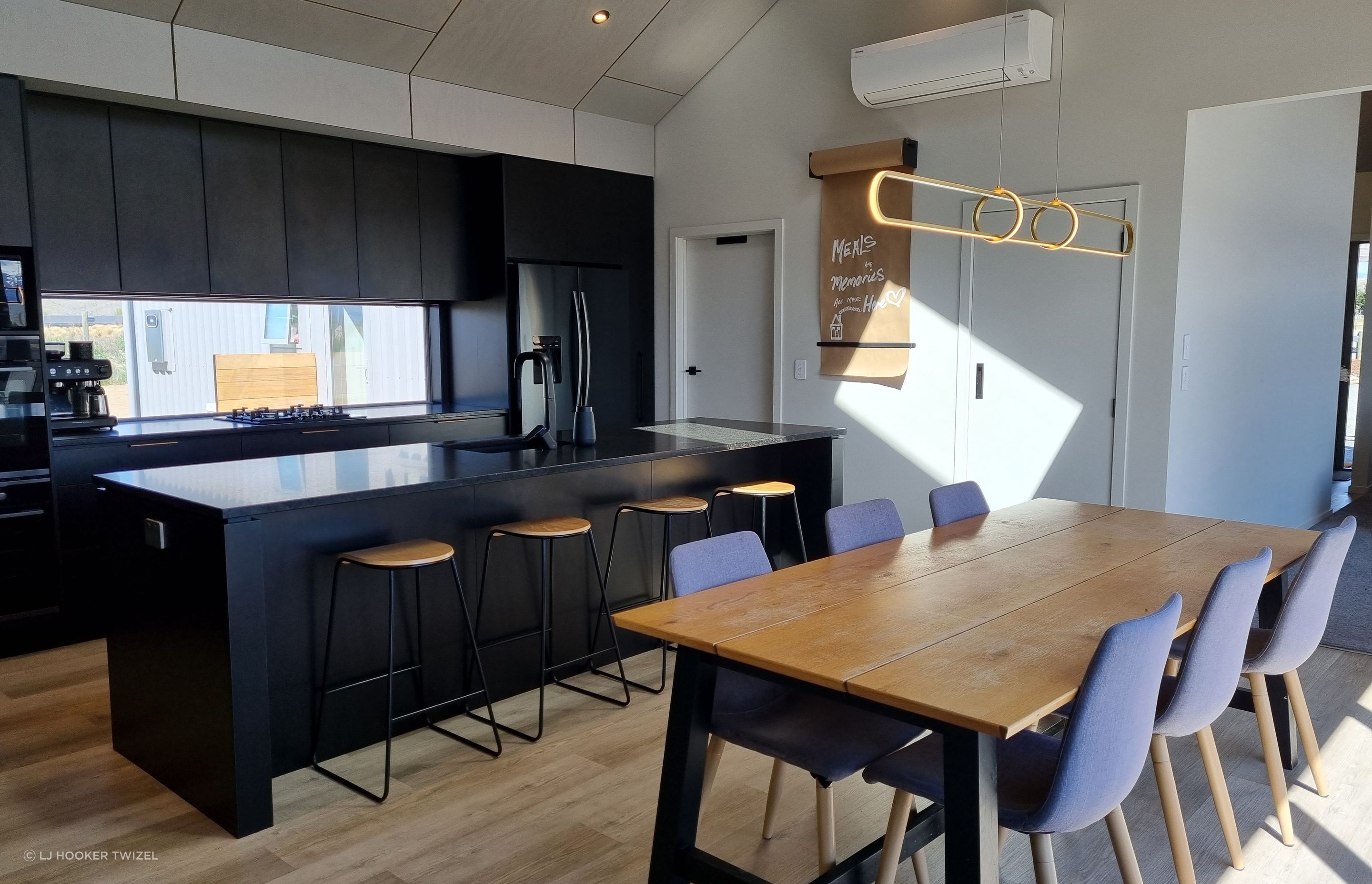 Modern New Build by IT Building | ArchiPro NZ