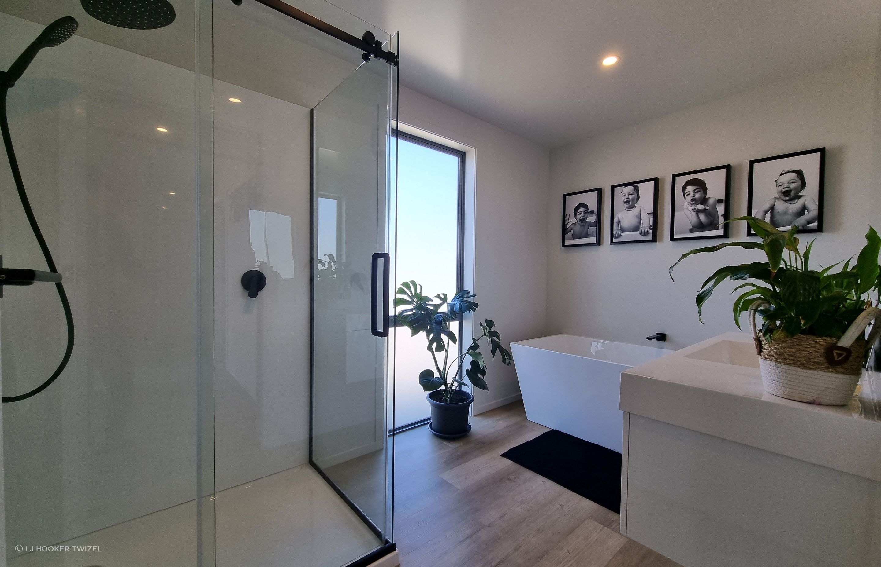 Modern New Build by IT Building | ArchiPro NZ