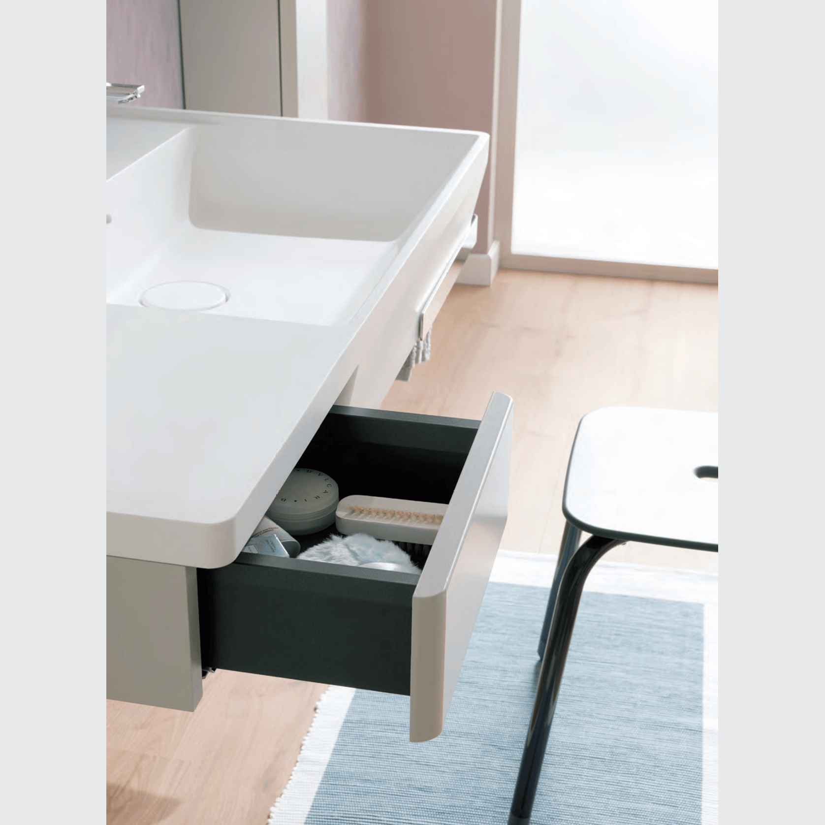 Ponte Giulio Console Bowl Composite Mineral, HUG Collection | ArchiPro NZ