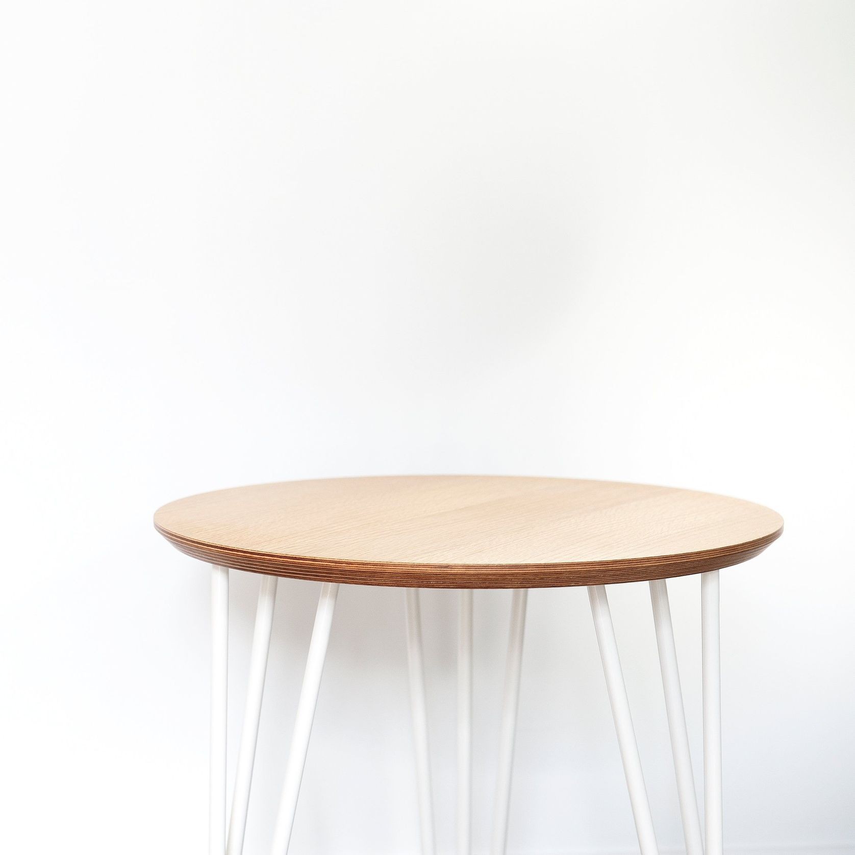 Chicane Side Table (round) with Hairpin Legs | ArchiPro NZ