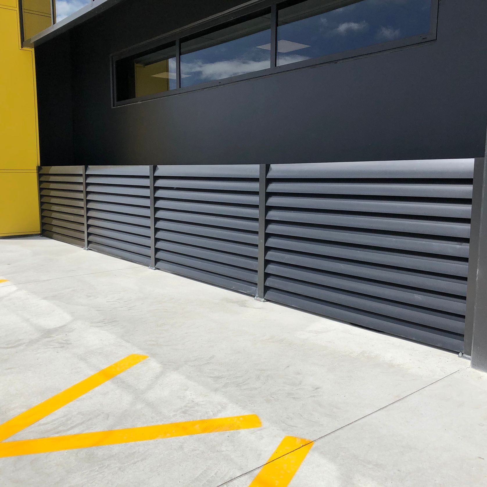 Louvre Driveway Gates | ArchiPro NZ
