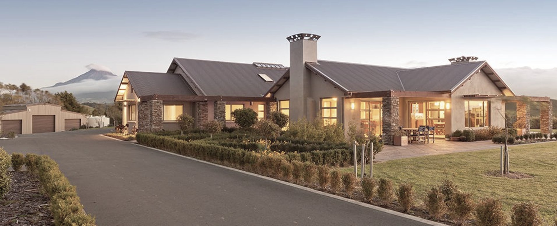 MacDonald Residence by Imagine Architecture | ArchiPro NZ